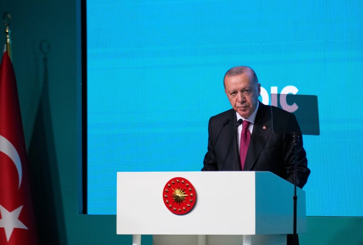 Bloomberg: Ο Ερντογάν πηγαίνει αύριο στο Κατάρ για να αγοράσει ...
