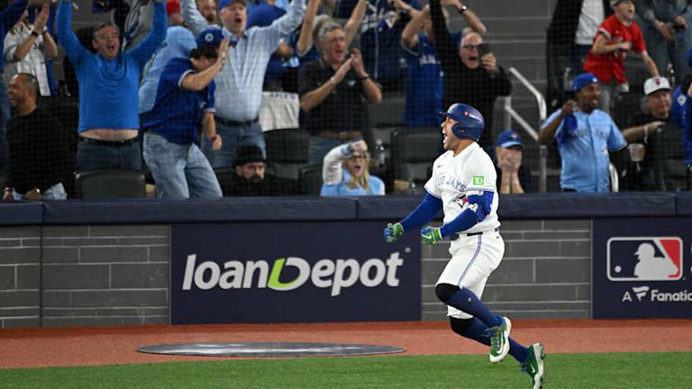 Mariners' Dan Wilson Offers Lame Defense Of Season-Ending Decision