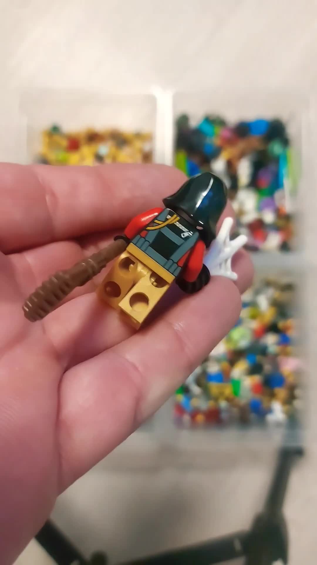 Lego® Minifiguren-Serenade: Eine Symphonie der Kreativität erbauen!