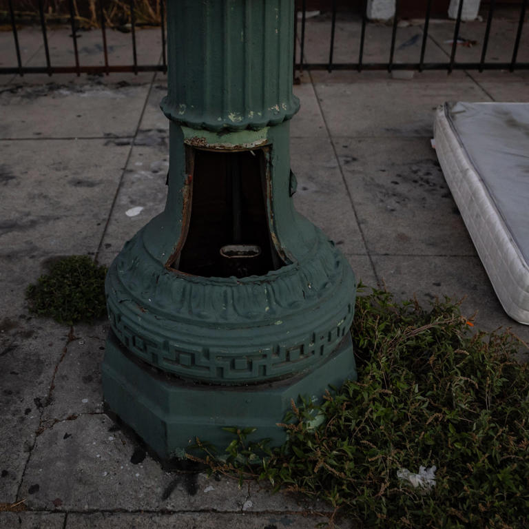 Copper wire theft is leaving LA in the dark. How a new law could fix ...