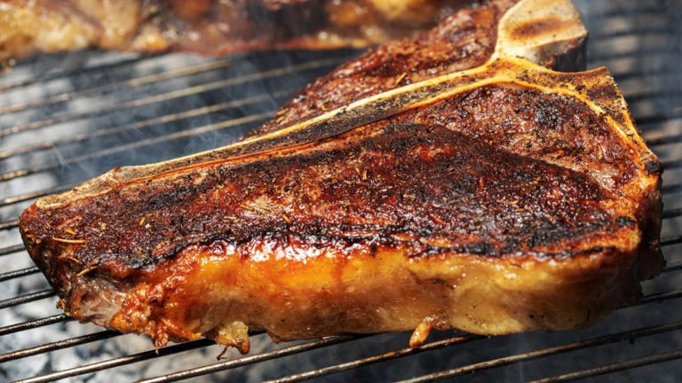 This Is What Happens to Steak When It’s Cooked Well Done (It’s Not Good