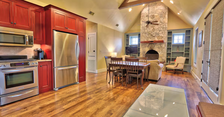 The Charming Texas Airbnb That Pairs Overnight Stays With Local Wine