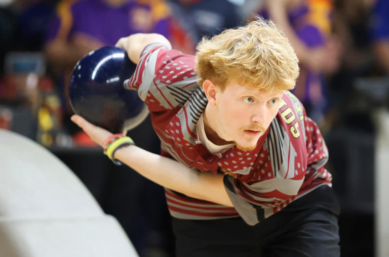 Fortunate break lands Martin County boys their first bowling title ...