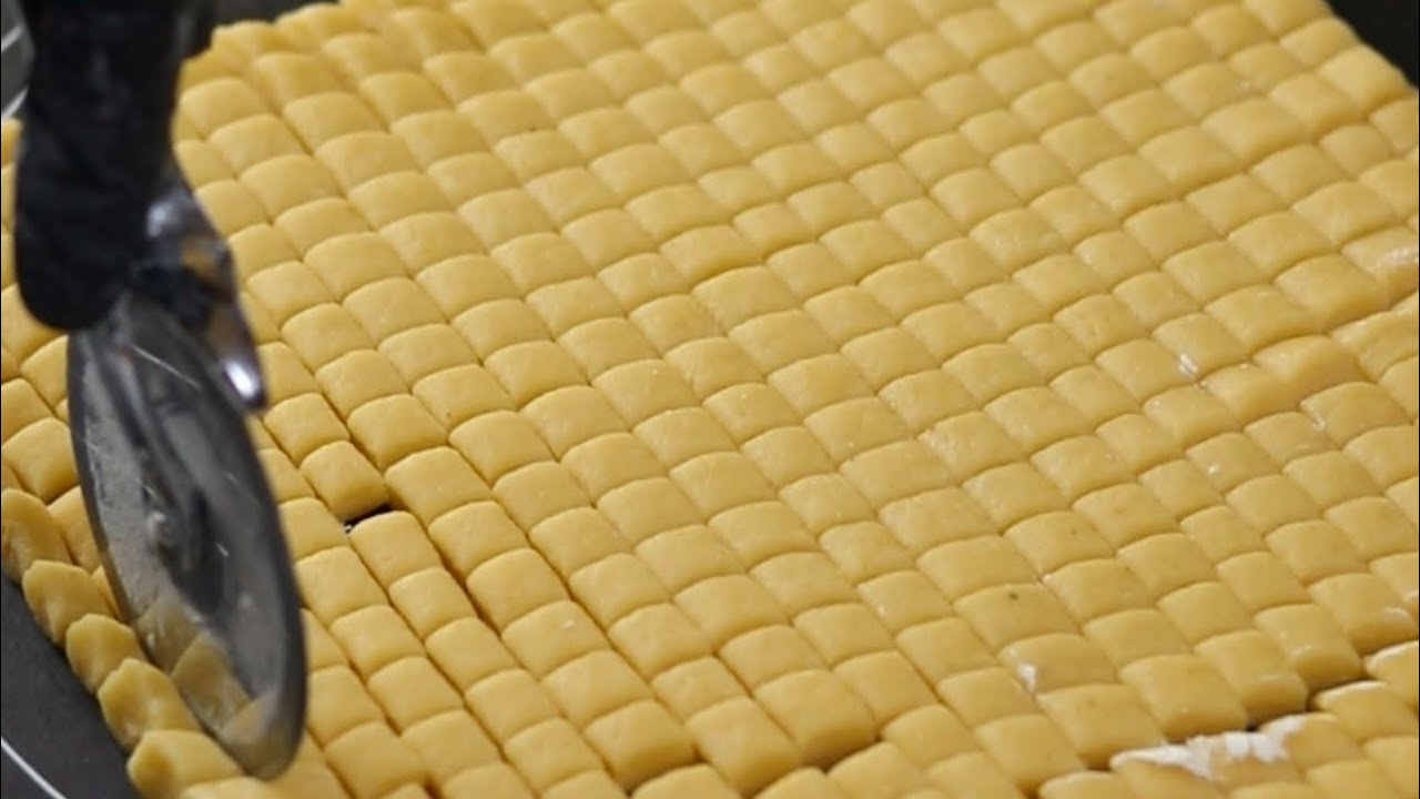 Quick and easy chin chin recipe for you!