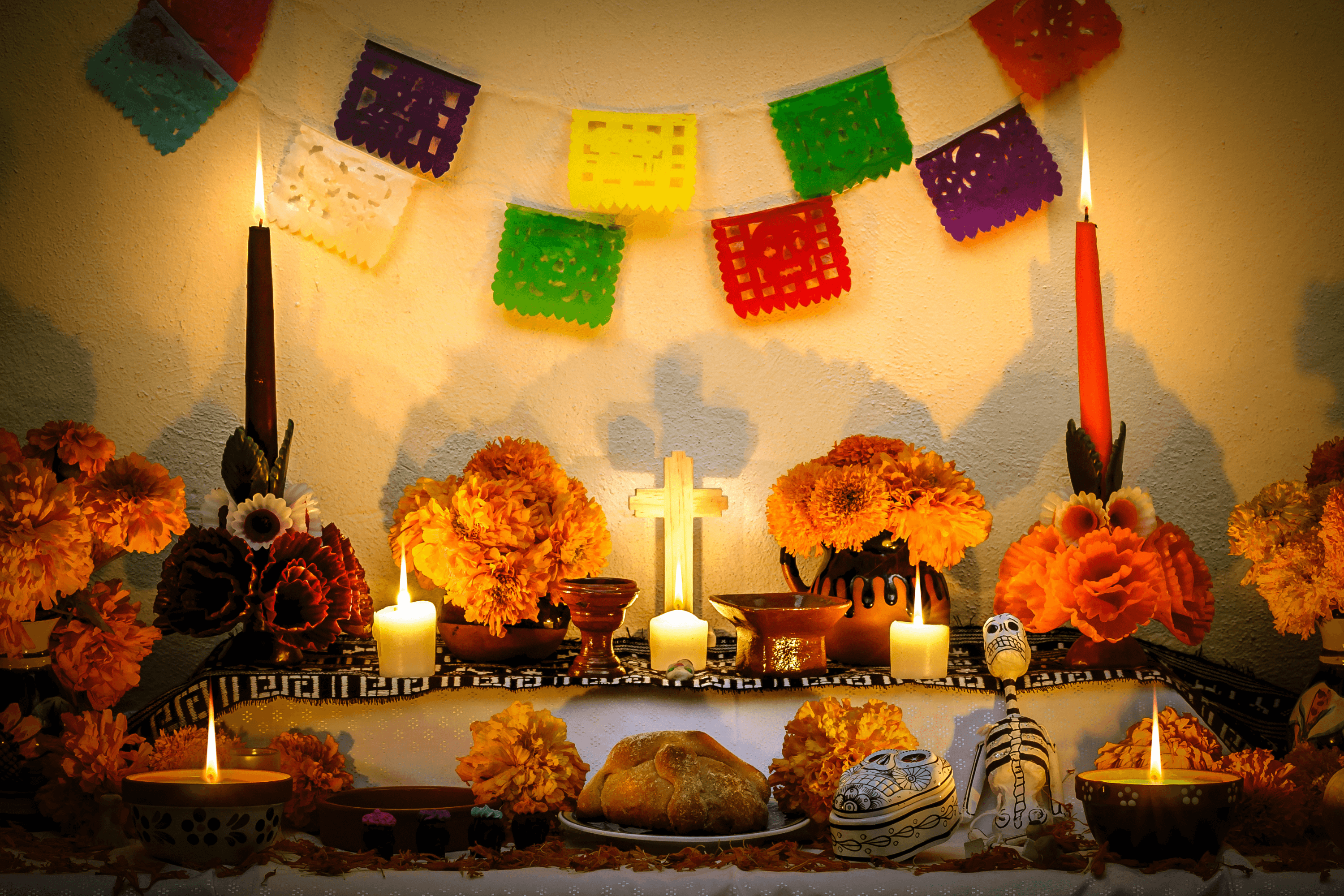 Mega ofrenda del Zócalo 2025: cuándo la instalan y cuándo la quitan