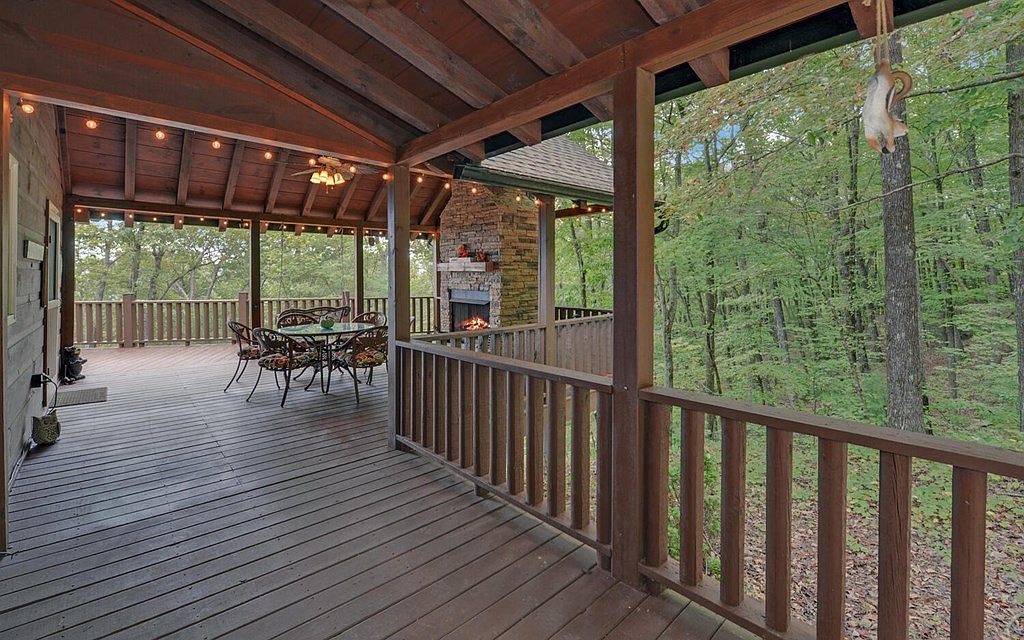 Mountain Retreat in a Georgia with Scenic Views, 3 Bedrooms, & a Game ...