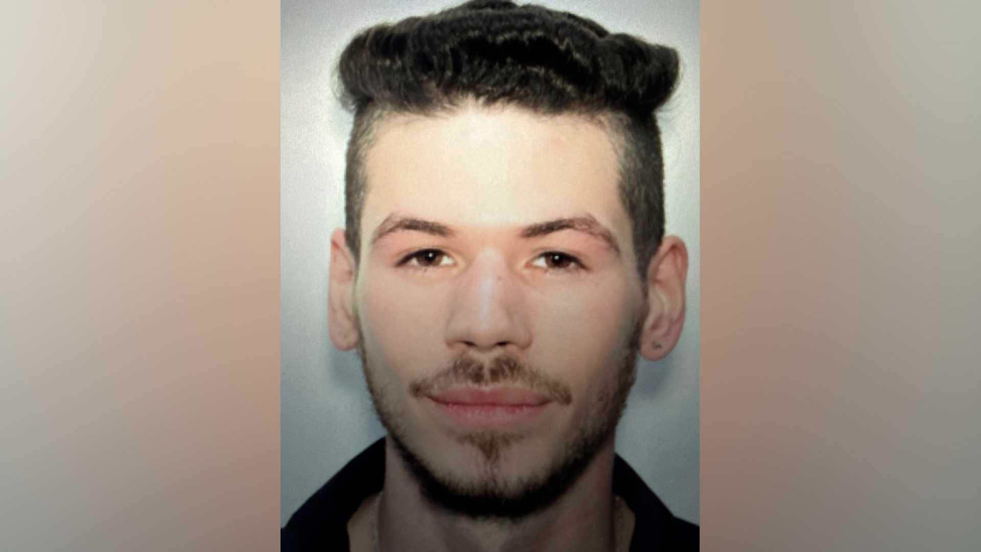 Suspect with felony warrants in multiple states remains at large