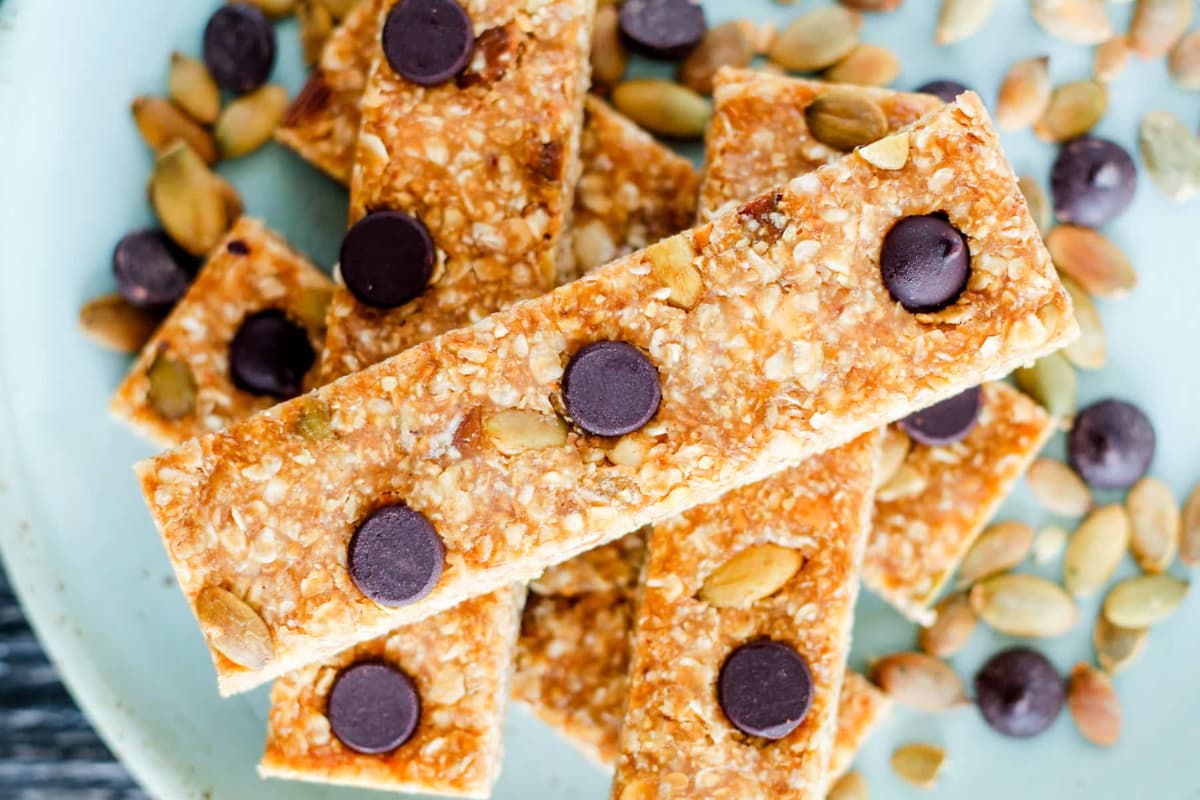 18 homemade protein bars for when snacks need to pull their weight