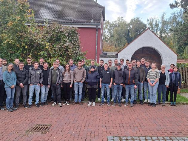 52 Studierende der Landwirtsschaftsschule Erding stellen sich den ...