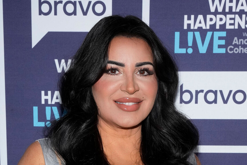 Mercedeh Javid shows off her office at The Agency & spills all about ...