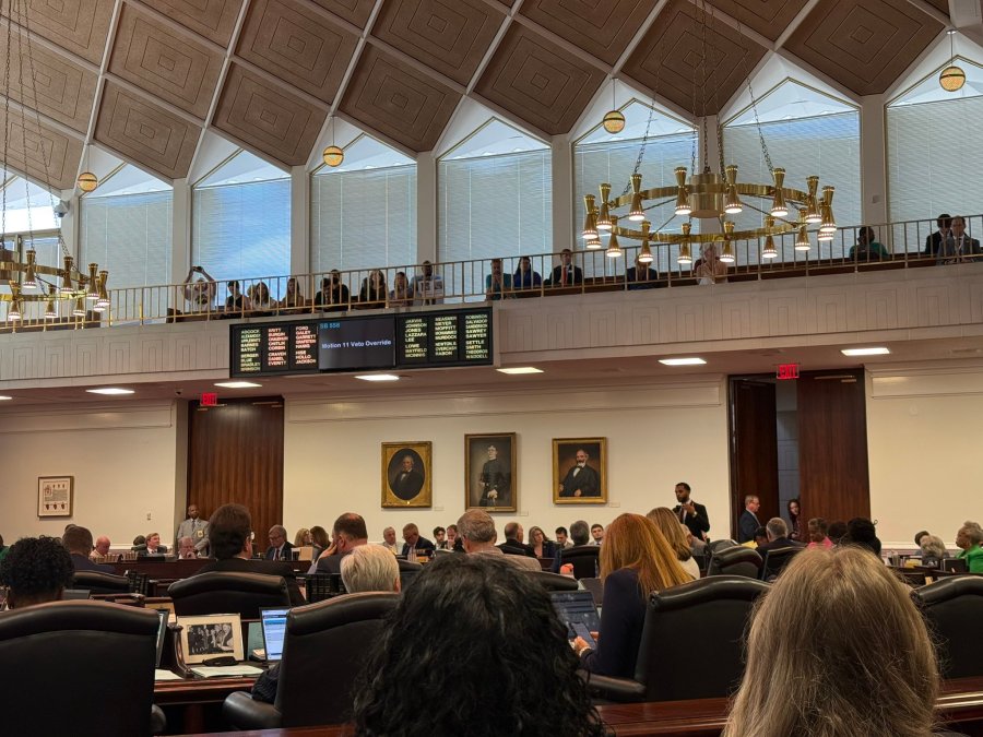 GOP-led Senate passes redrawn map to add Republican seat, sending it to ...