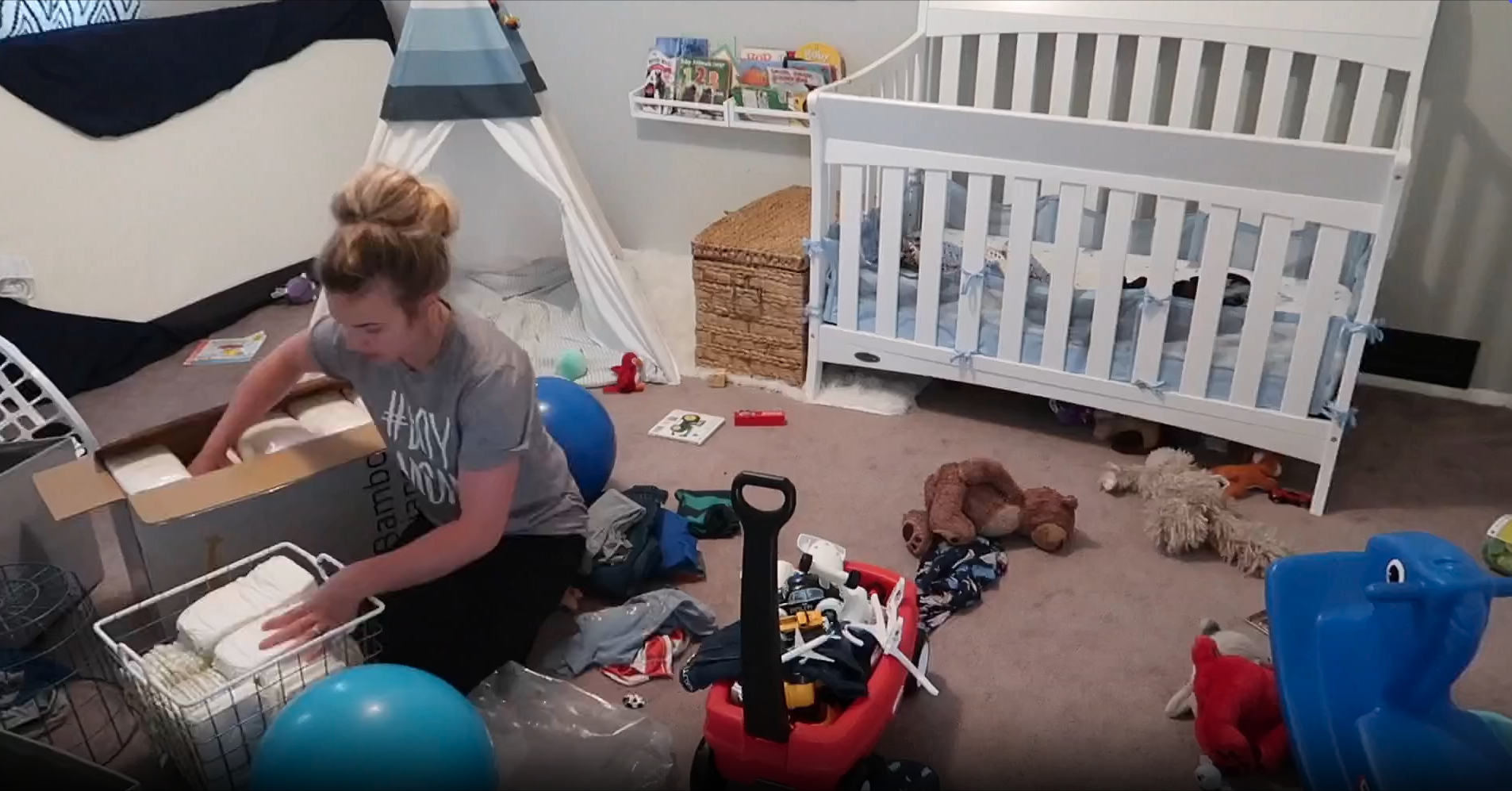 Full transformation of a messy room