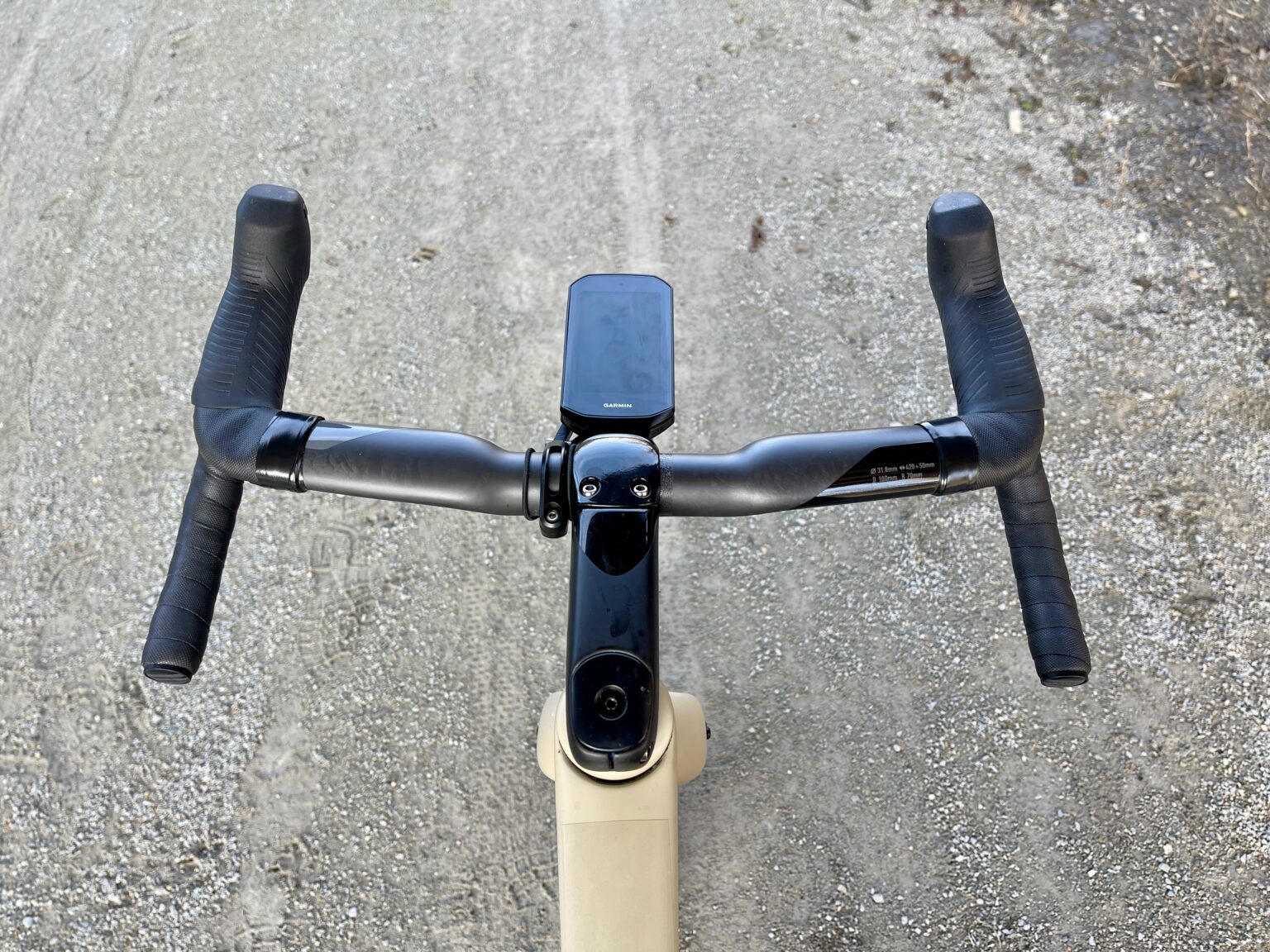 FSA K-Wing AGX Carbon Handlebar Review — Aero, Ergonomic, and Adventure ...