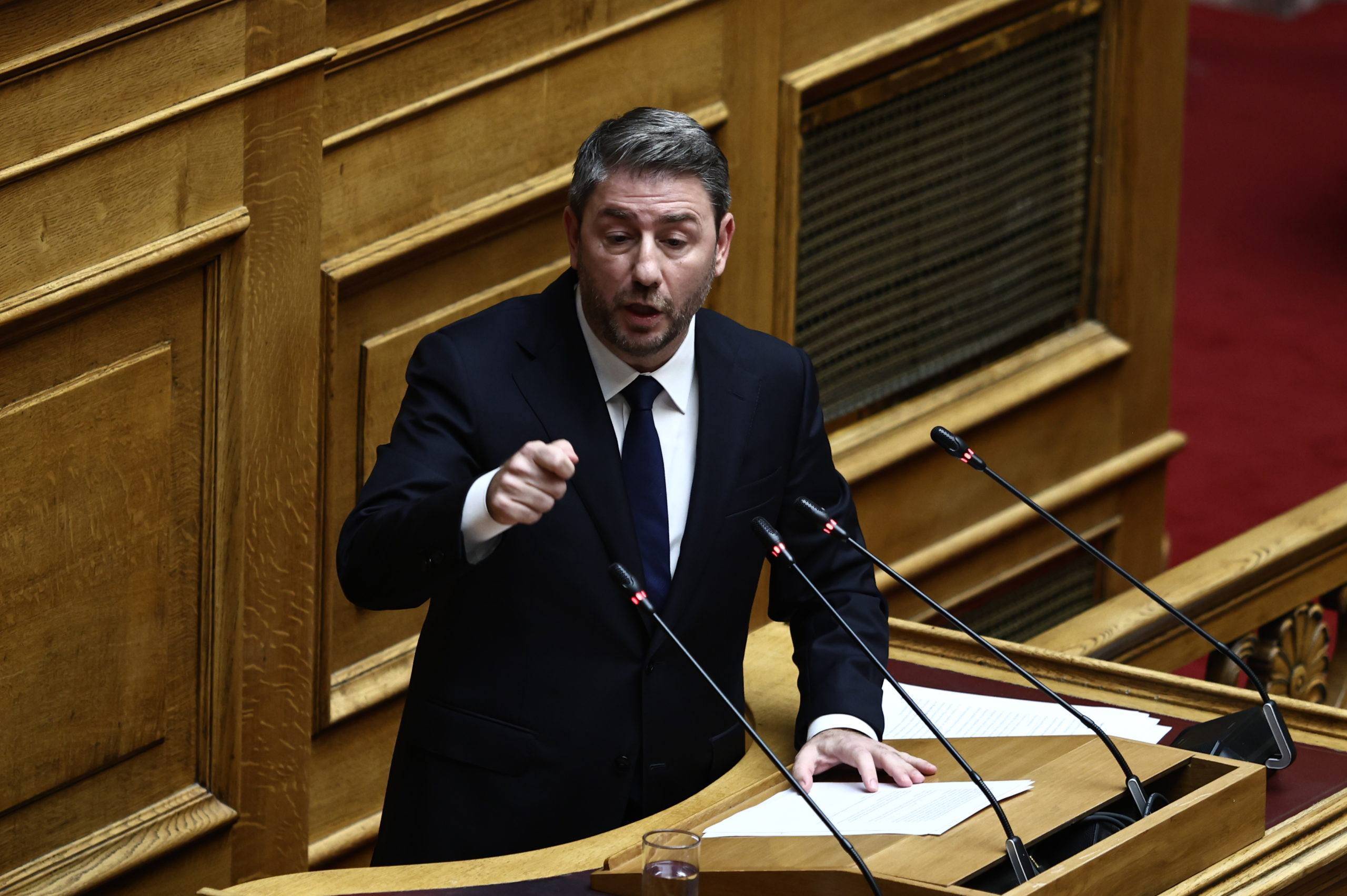 Ανδρουλάκης: Εργαλειοποιείτε ένα σύμβολο ενότητας για να διχάσετε την ...