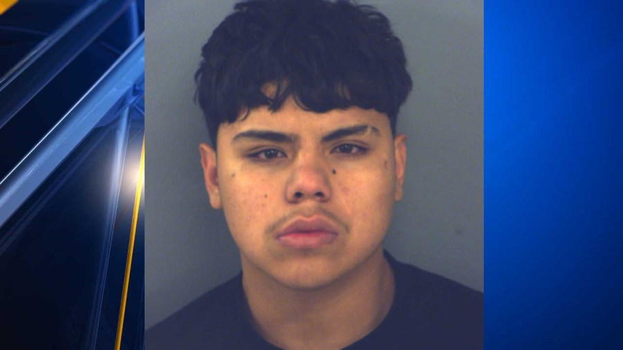 El Paso teen arrested for evading police in stolen vehicle, sheriff says