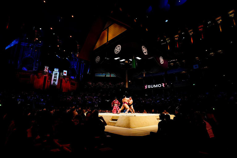 In pictures: Ancient Japanese sumo returns to London for the first time ...