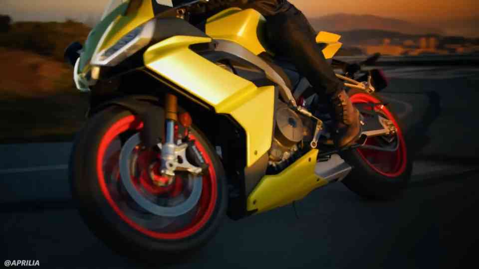 7 Stylish Motorcycles That Deliver Speed Without Fear