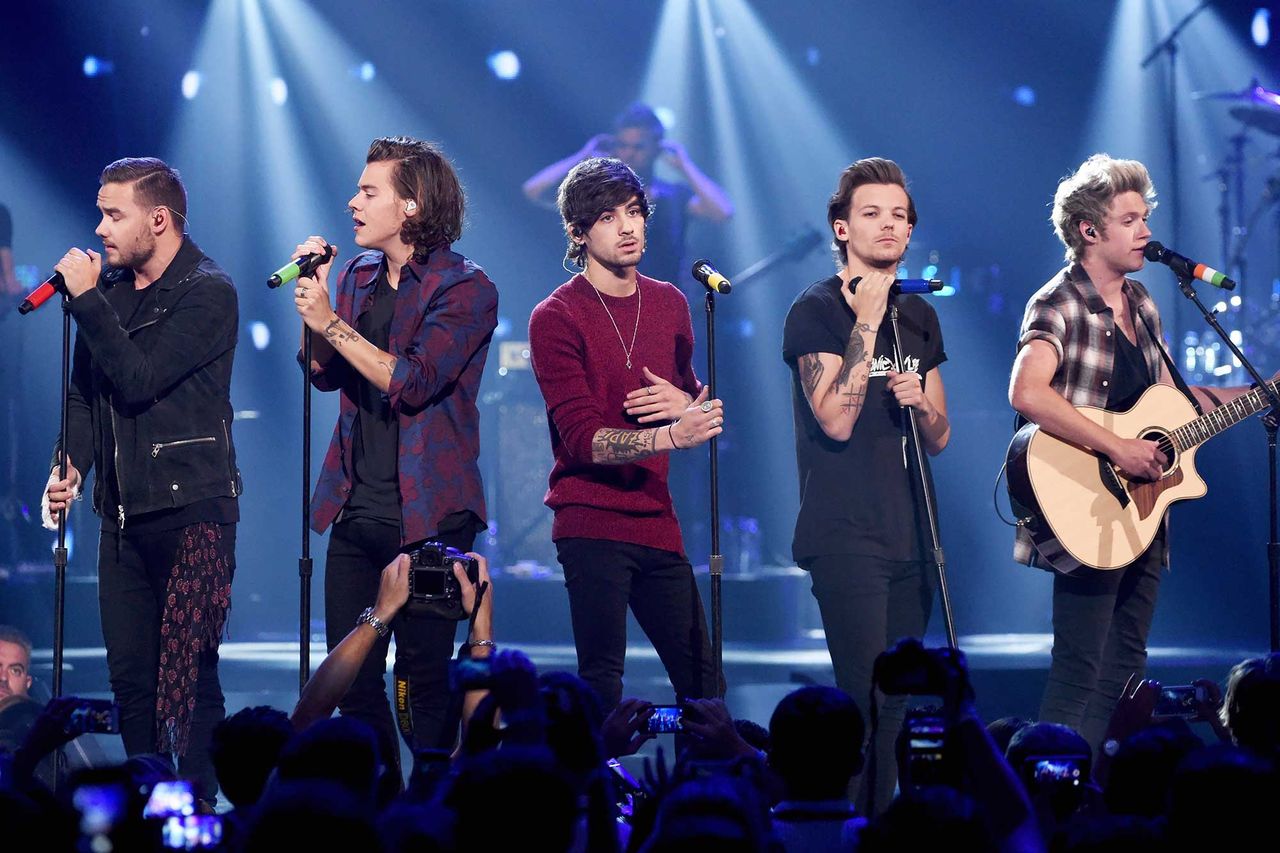 Niall Horan reacts to Zach from “Love Island” using One Direction to ...