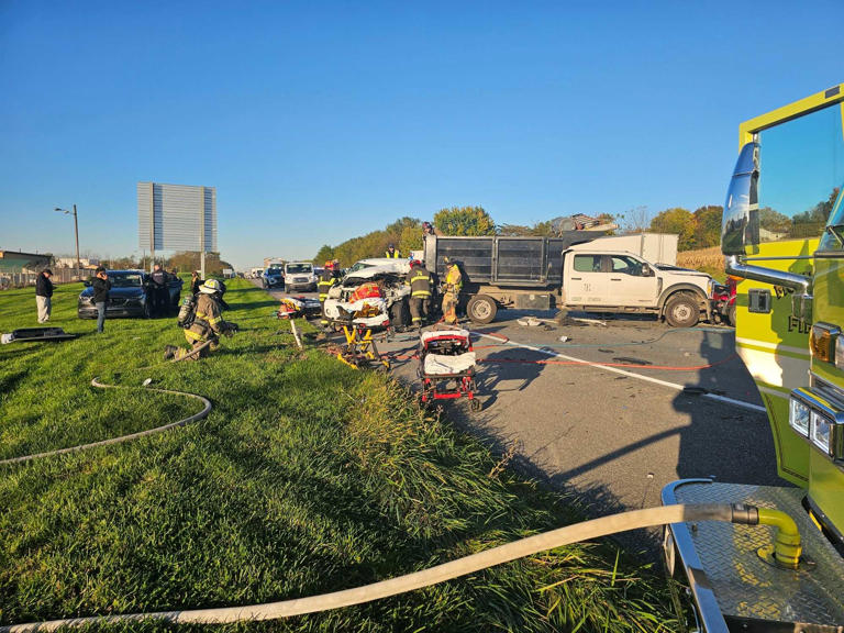 At least 2 hospitalized after serious wreck involving dump truck on ...