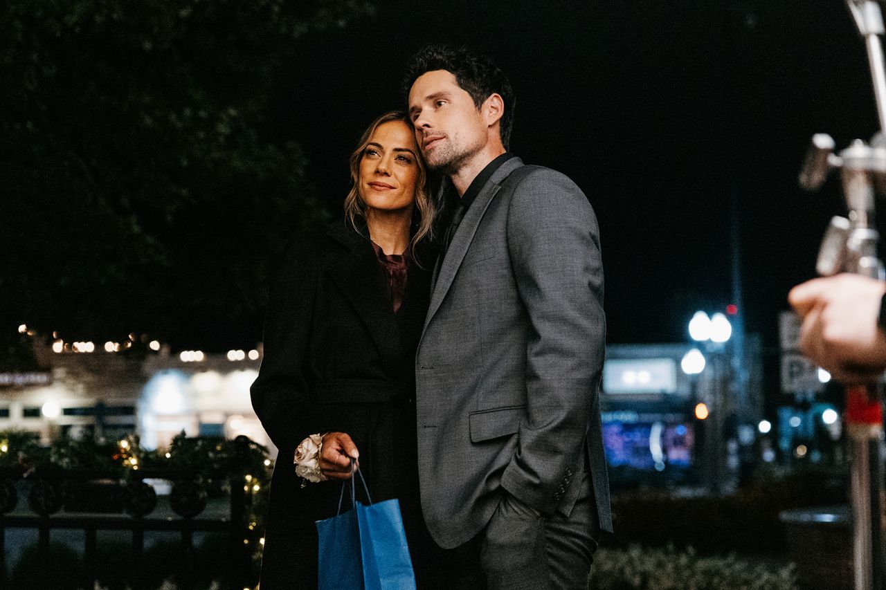 Karen Kingsbury's “The Christmas Ring ”Partners“ ”With Gary Sinise ...