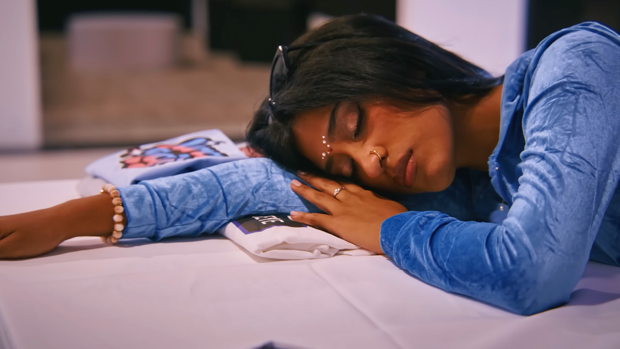 Girl caught faking as Katseye for money