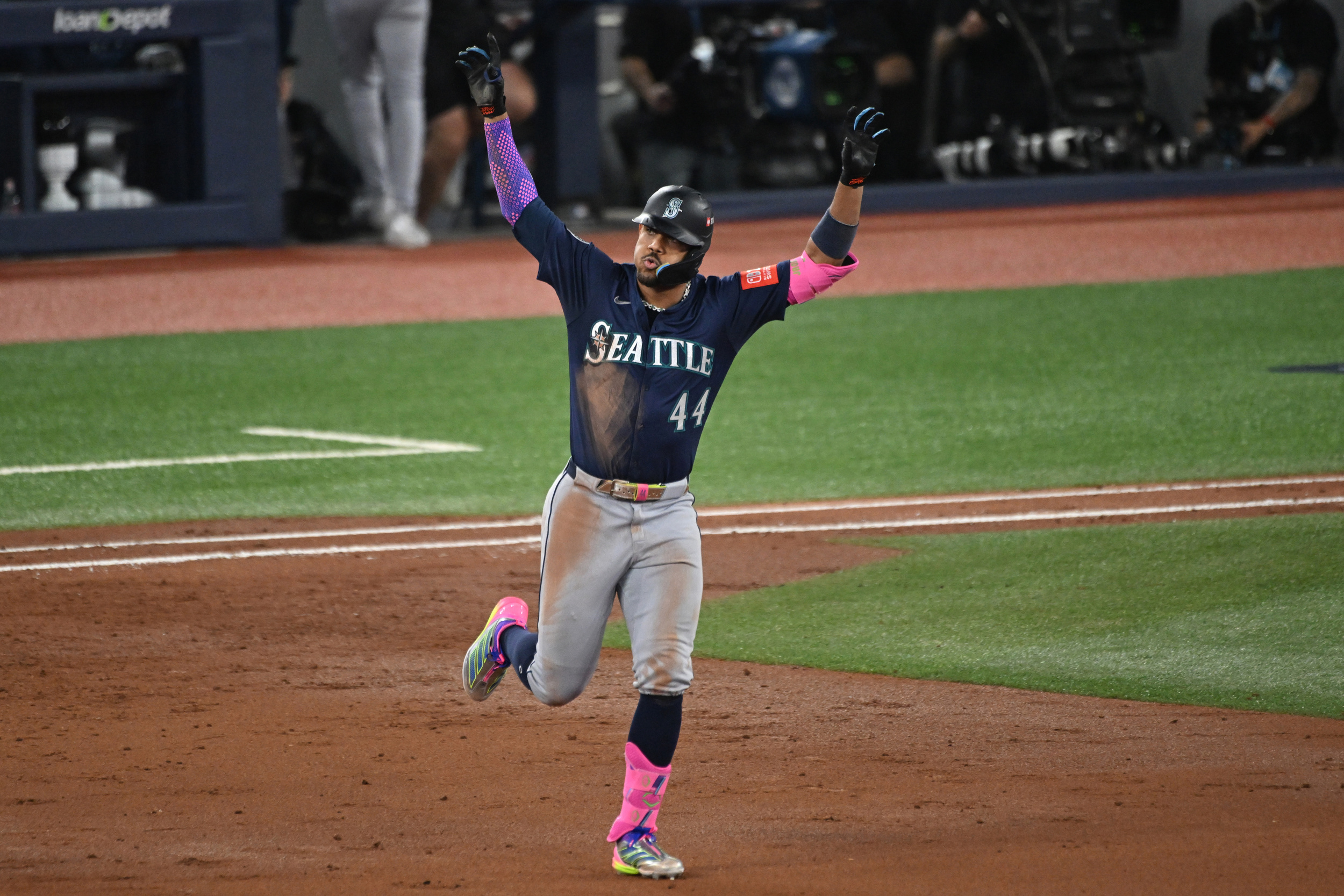 Julio Rodriguez took a horrible at-bat with the Mariners’ season on the ...