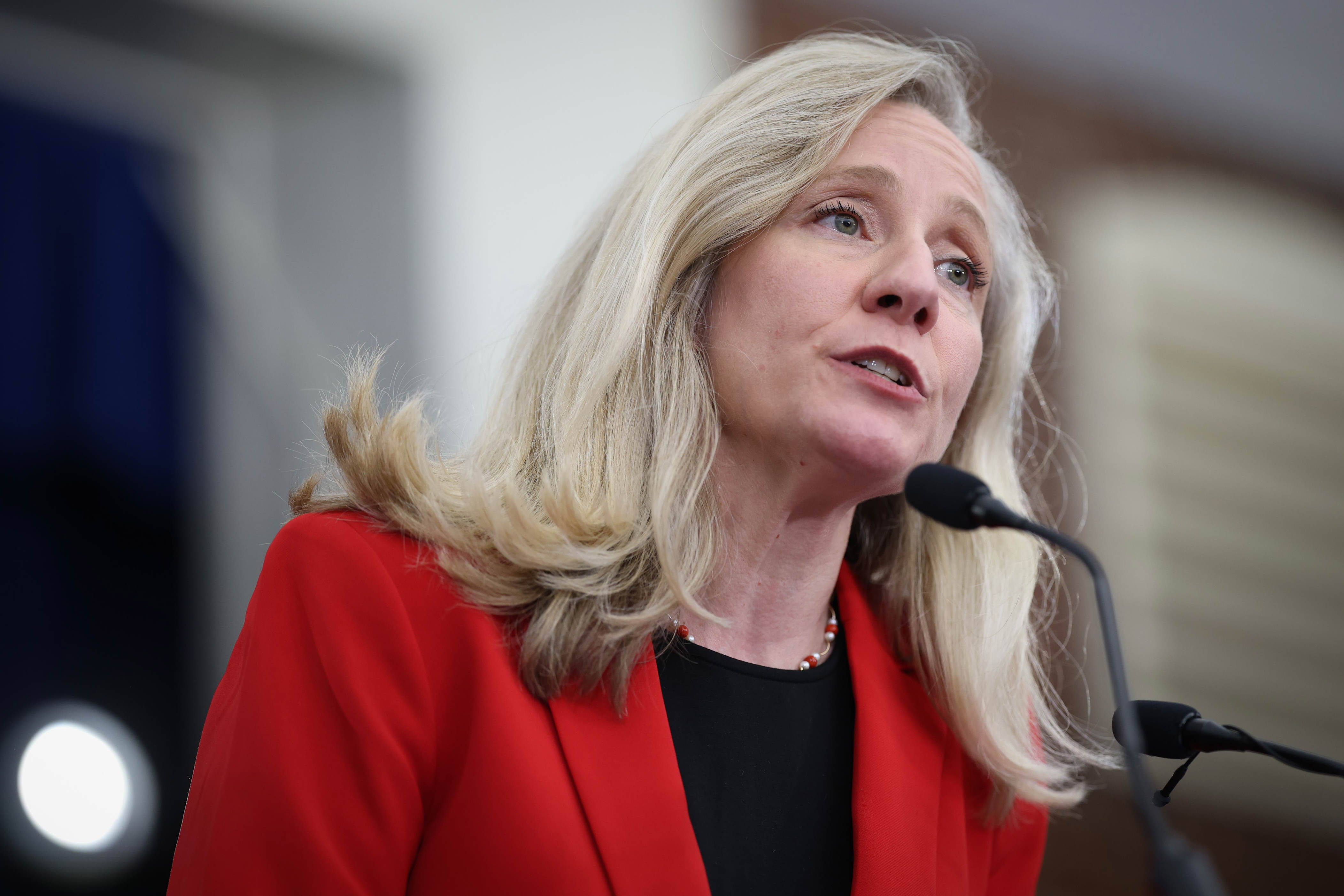 Spanberger's chances of beating Earle-sEars two weeks before election—Polls