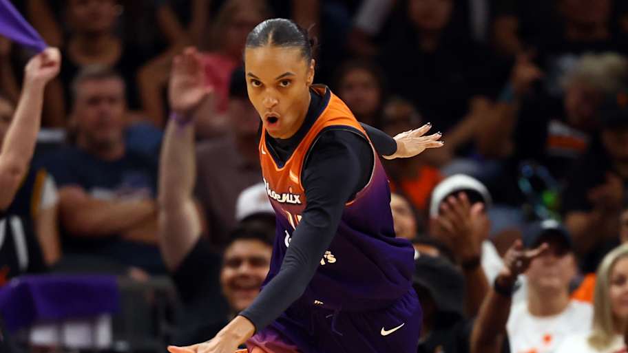 Bonner Turned Heads With a Special Game in Her First Appearance