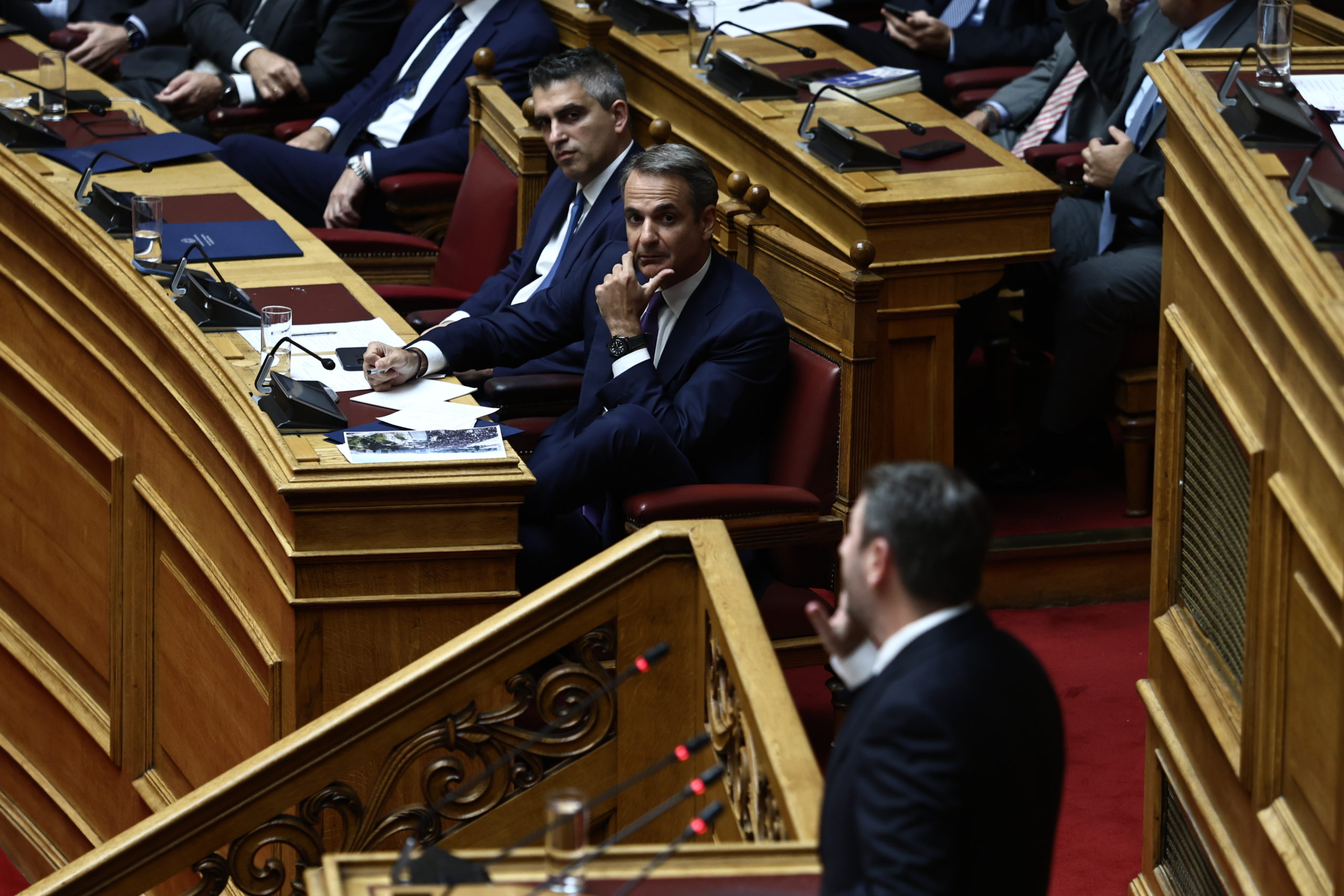 Κόντρα Μητσοτάκη – Ανδρουλάκη στη Βουλή: «Τρικυμία εν κρανίω» – «Δεν ...