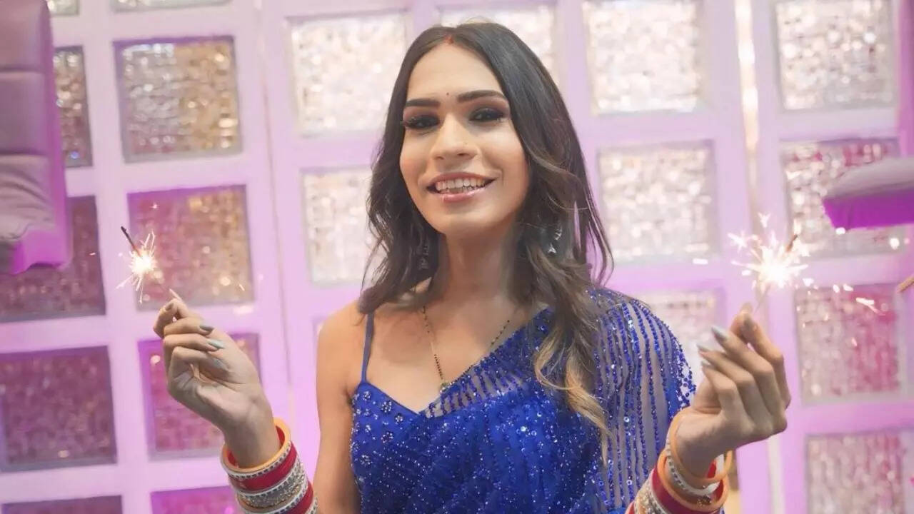 Transgender actress Shubhi Sharma celebrates Diwali with Rupali Ganguly ...