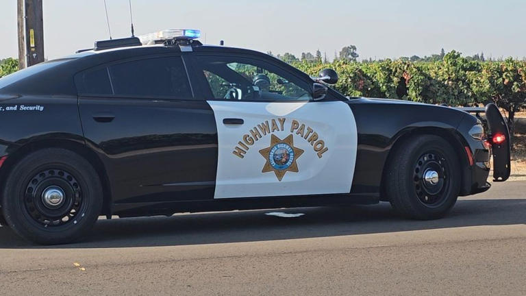 Man killed in crash after running stop sign near Kerman identified