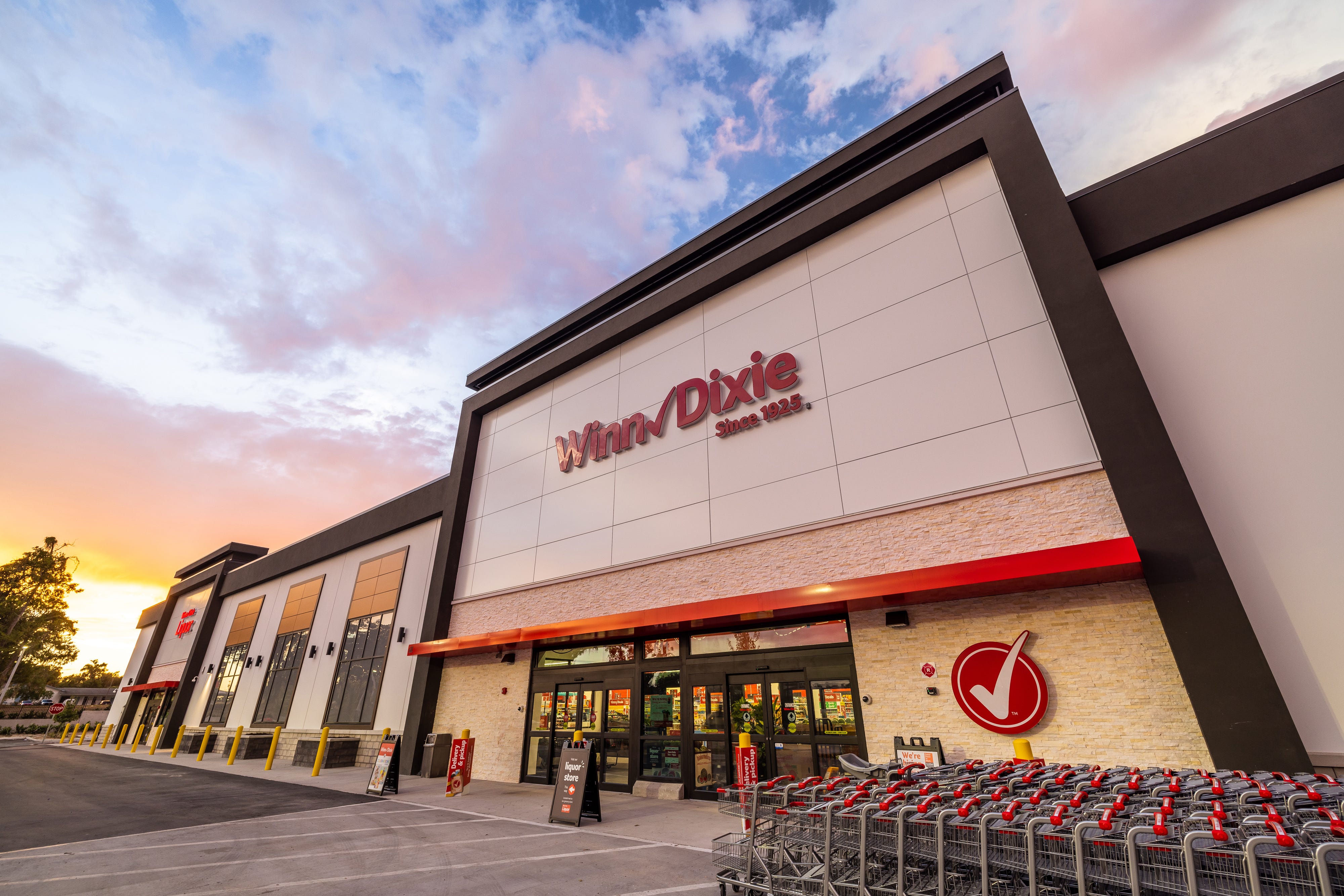 Winn-Dixie Company to sell, close more than 30 stores, including last ...
