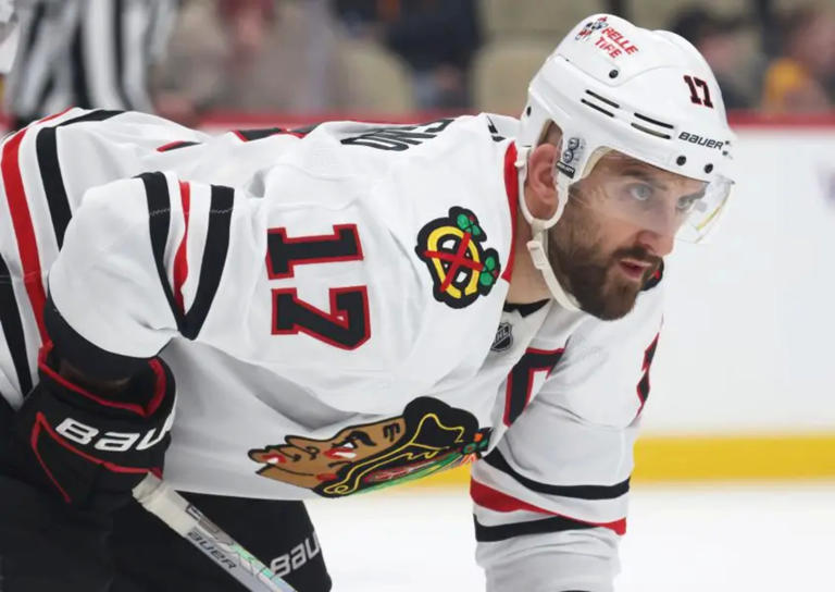 Chicago Blackhawks captain Nick Foligno returns to team after family ...