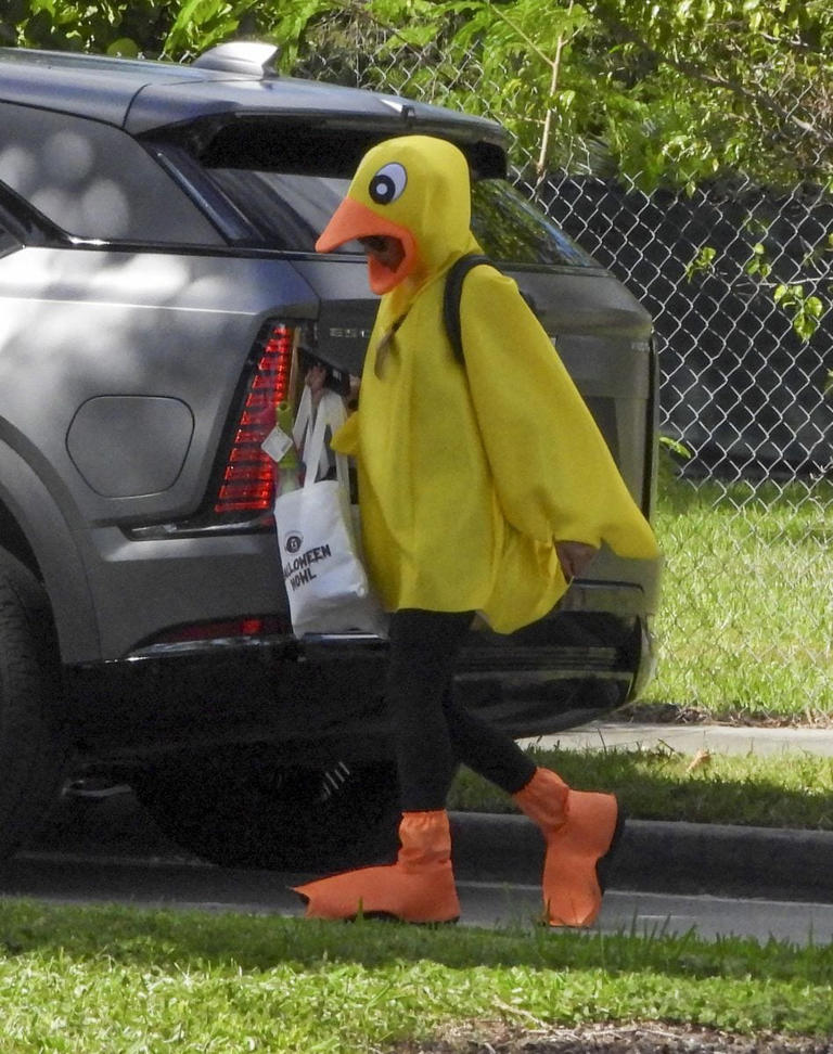 See Anna Kournikova and her kids’ adorable photos of their pre ...