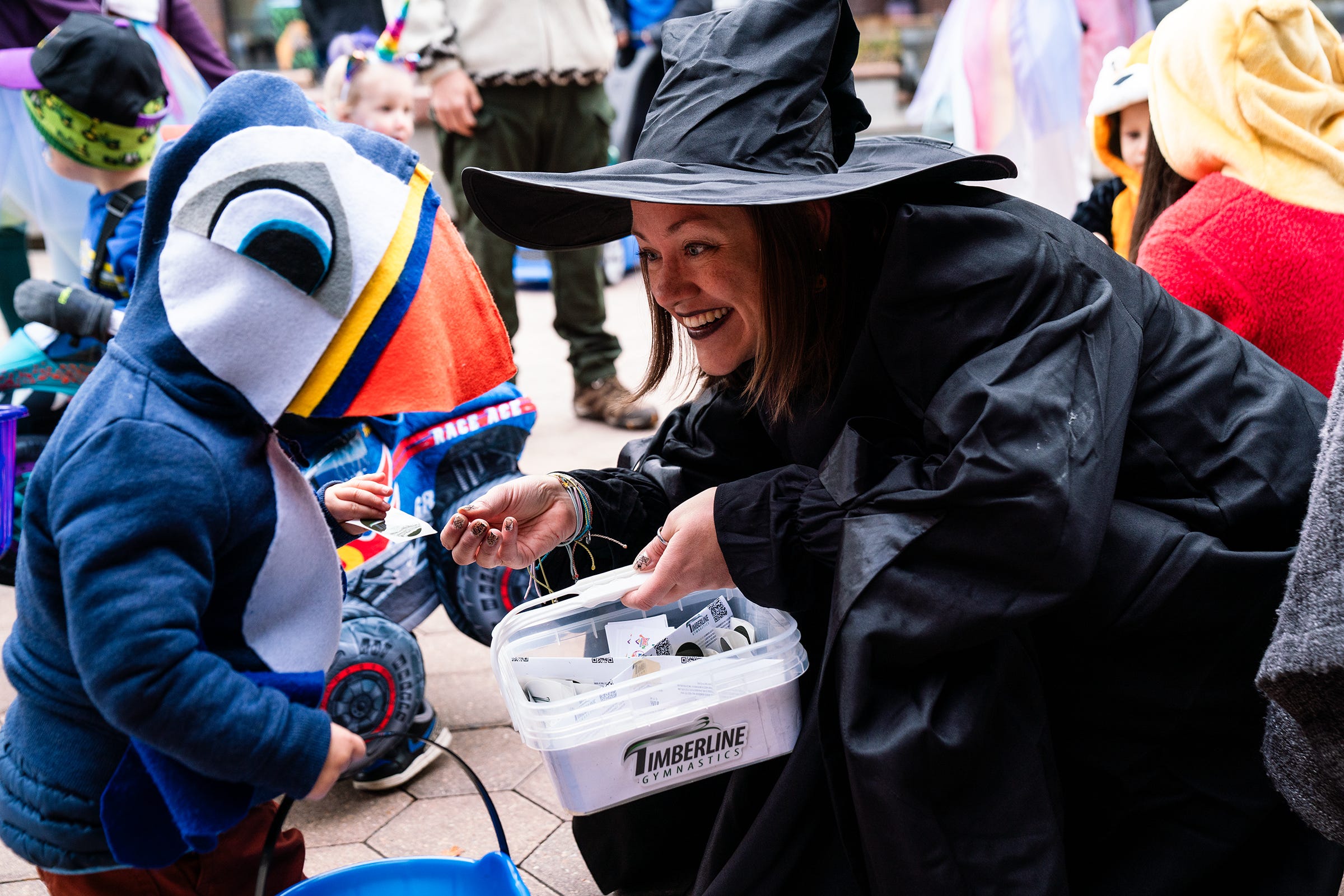 Will you need a winter coat this Halloween? Here's what the Fort ...