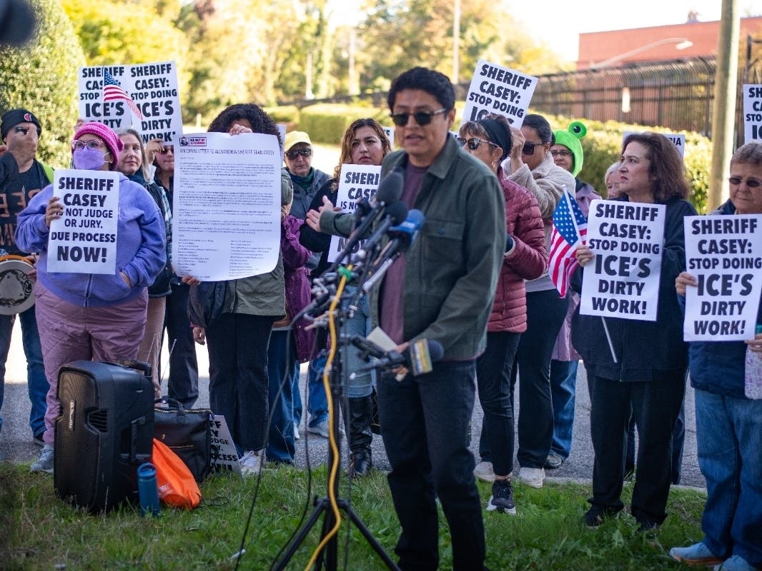 ICE Transfers From Alexandria Jail Criticized By Activists, Sheriff's ...