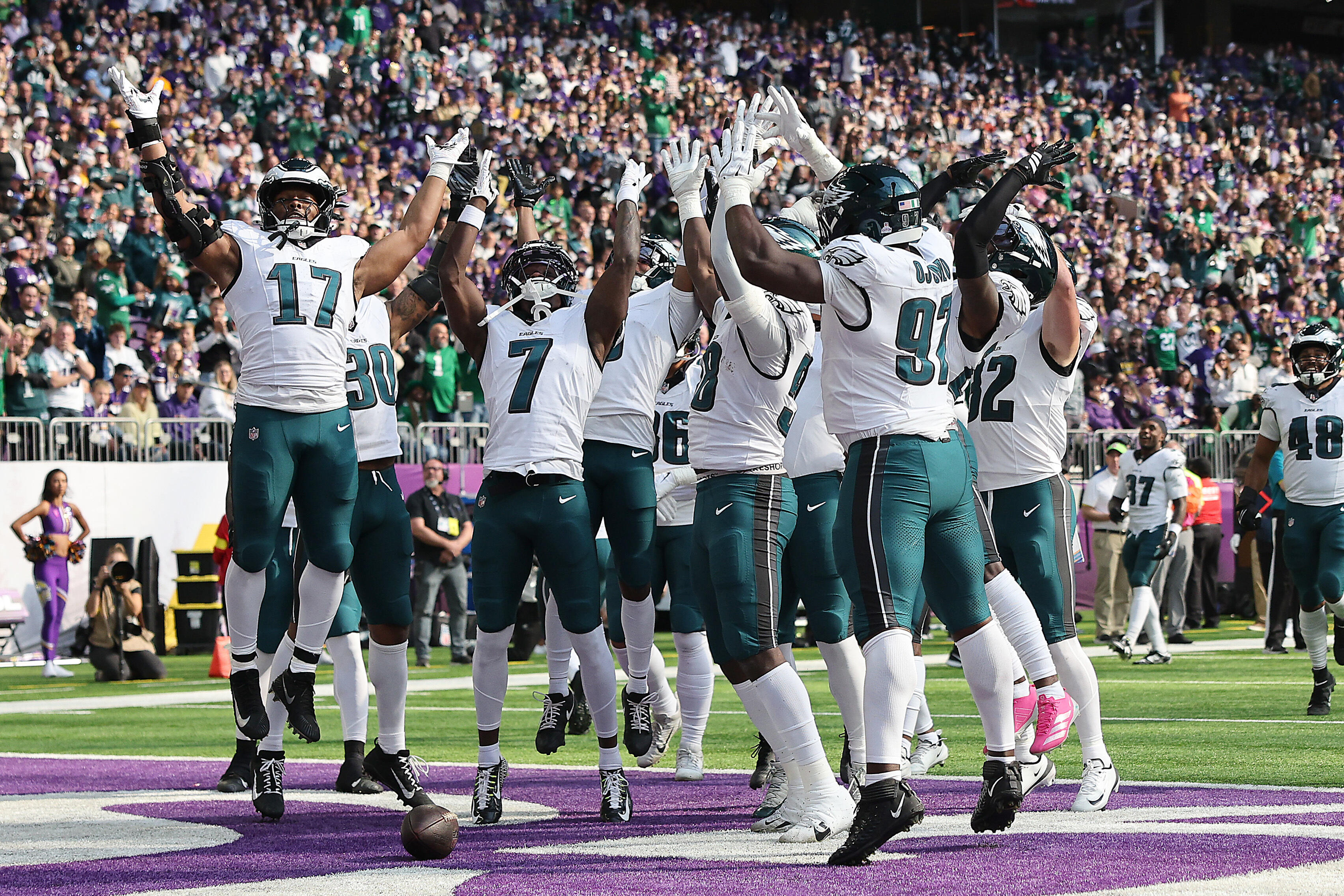 Eagles Week 8 NFL power rankings roundup: The Birds won, but they’re ...