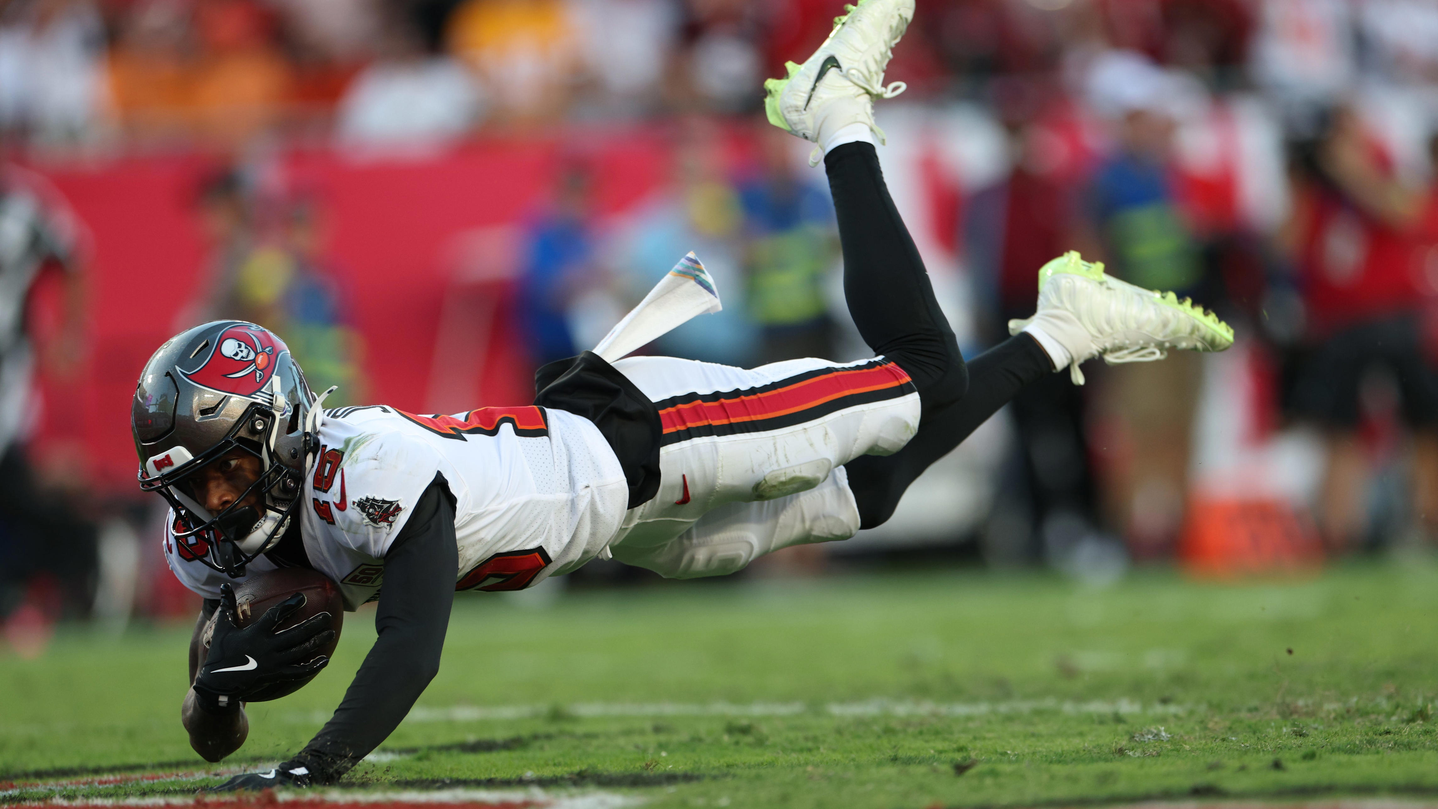 Tez Johnson among top Week 8 waiver wire adds after Mike Evans and Nico ...