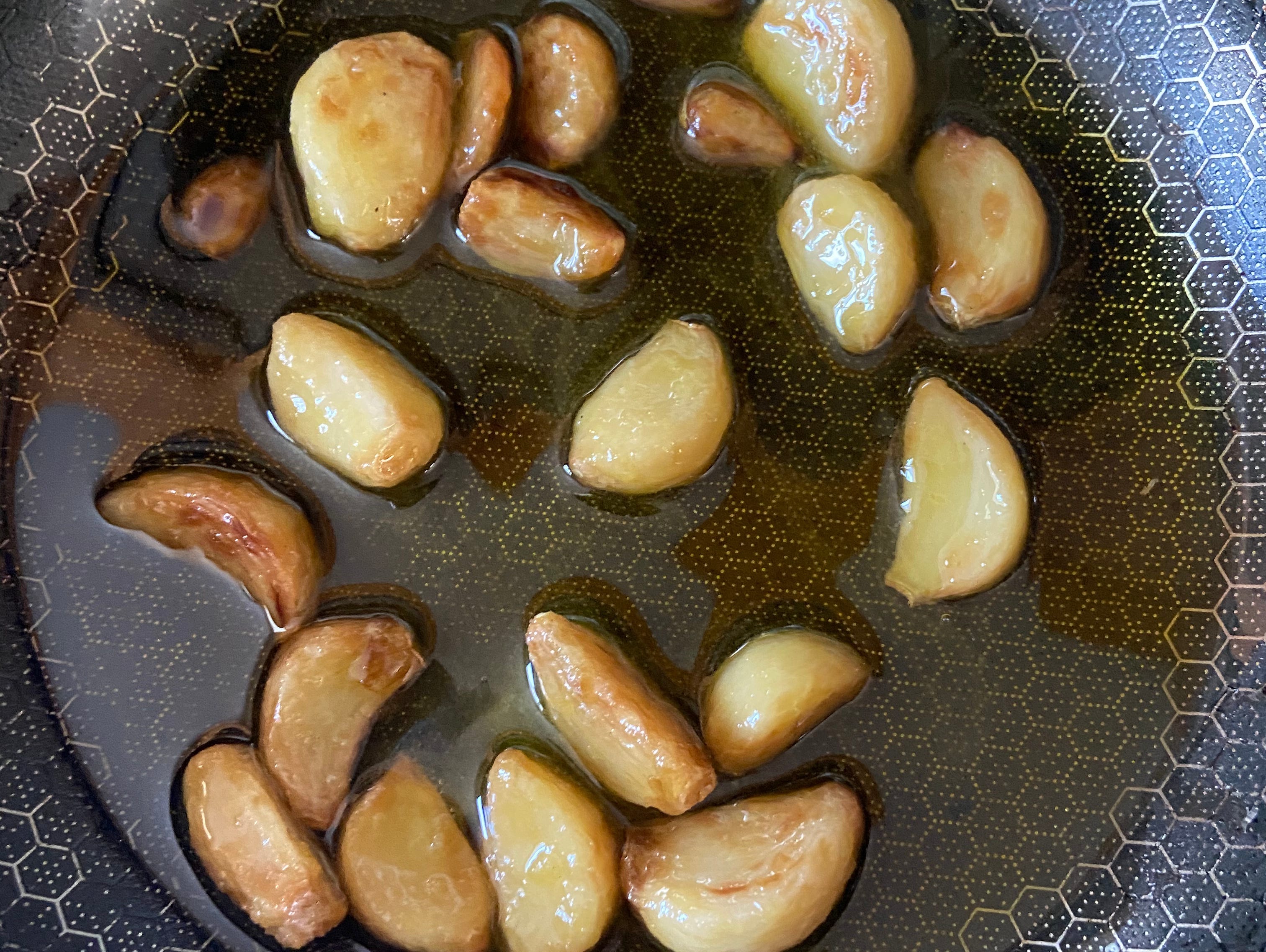 I've been a chef for years. Everyone should try my recipe for 3 ...