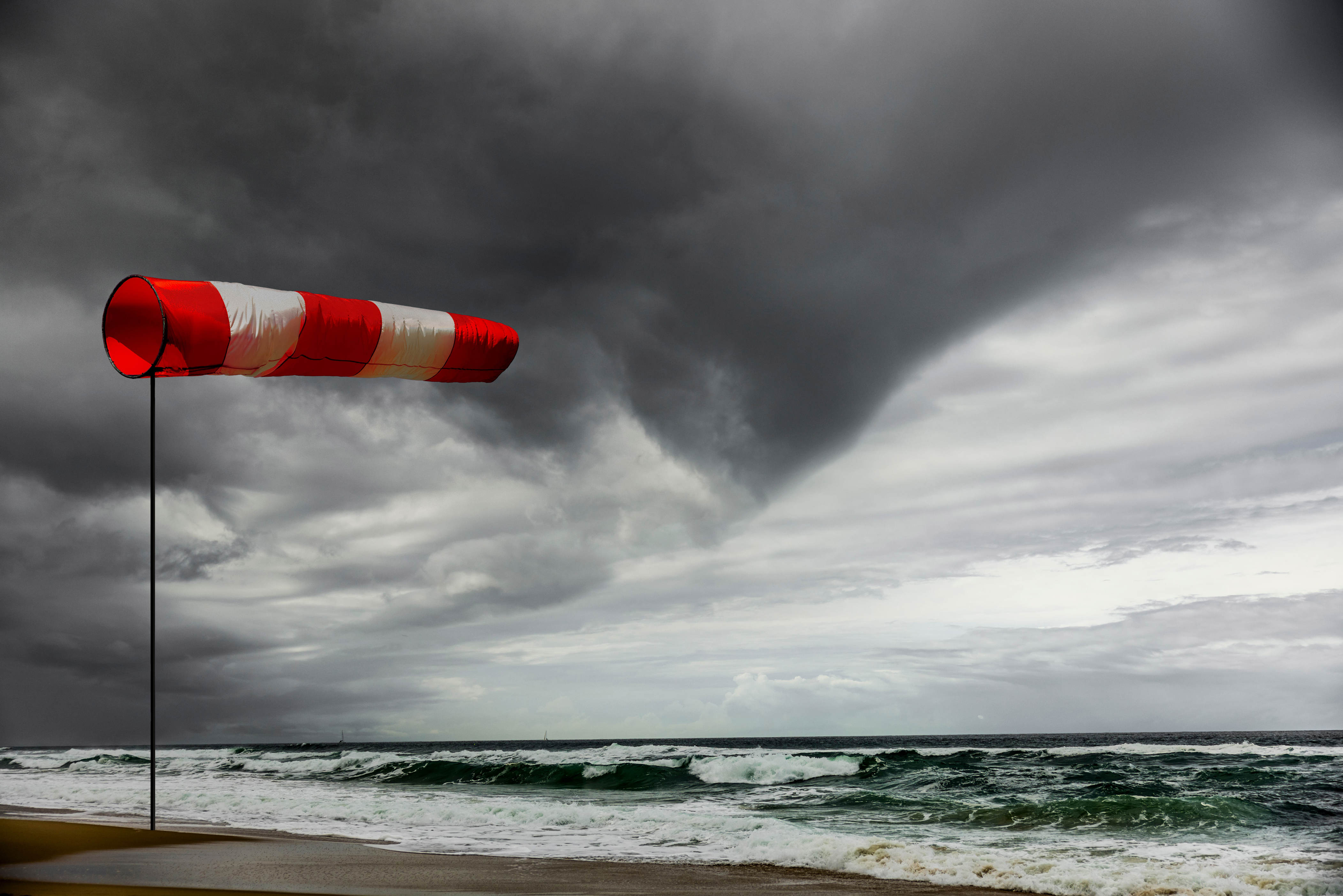 Urgent storm warning issued as thousands at risk of power outages