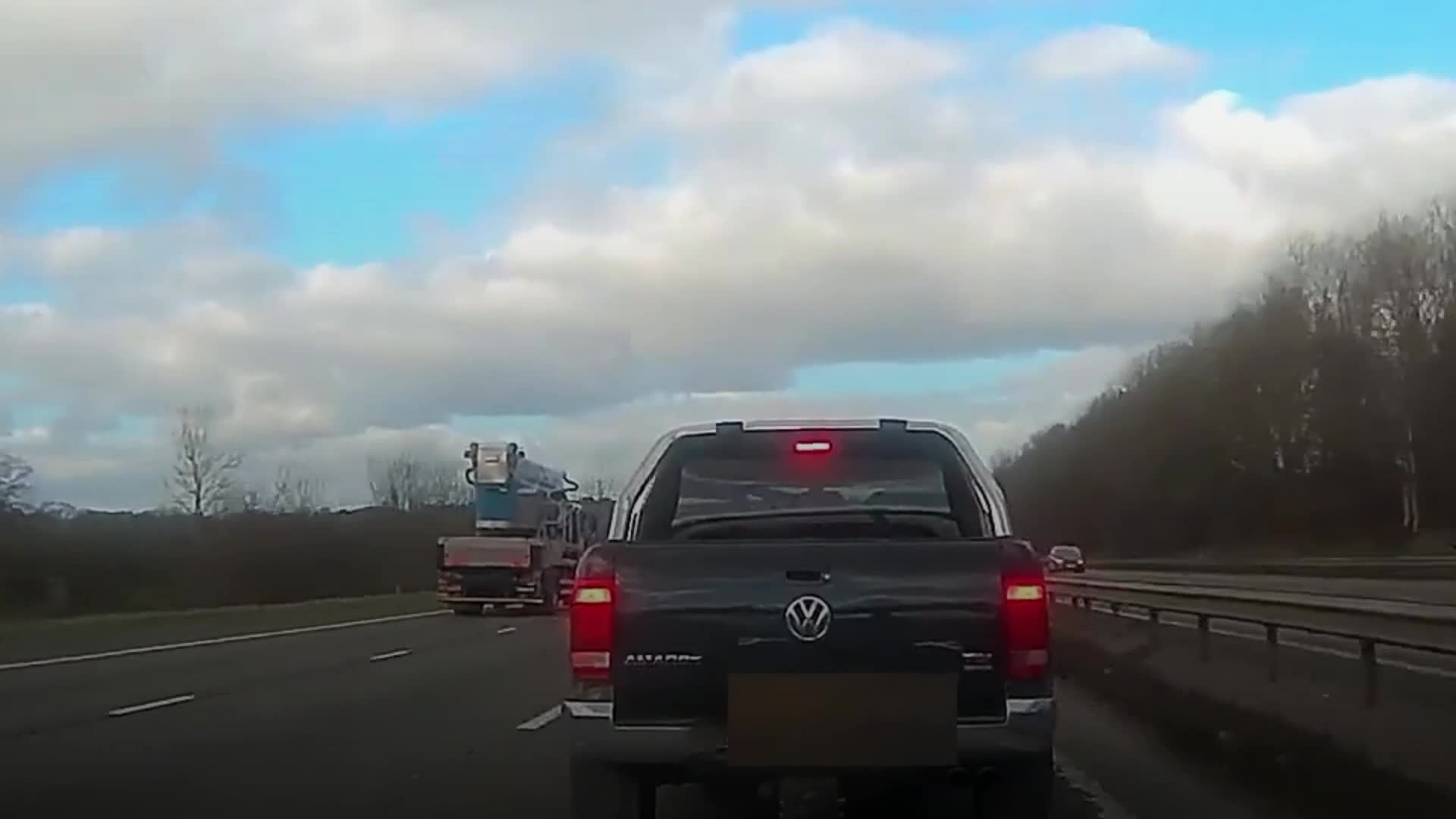Driver banned after dashcam captures M40 road rage incident