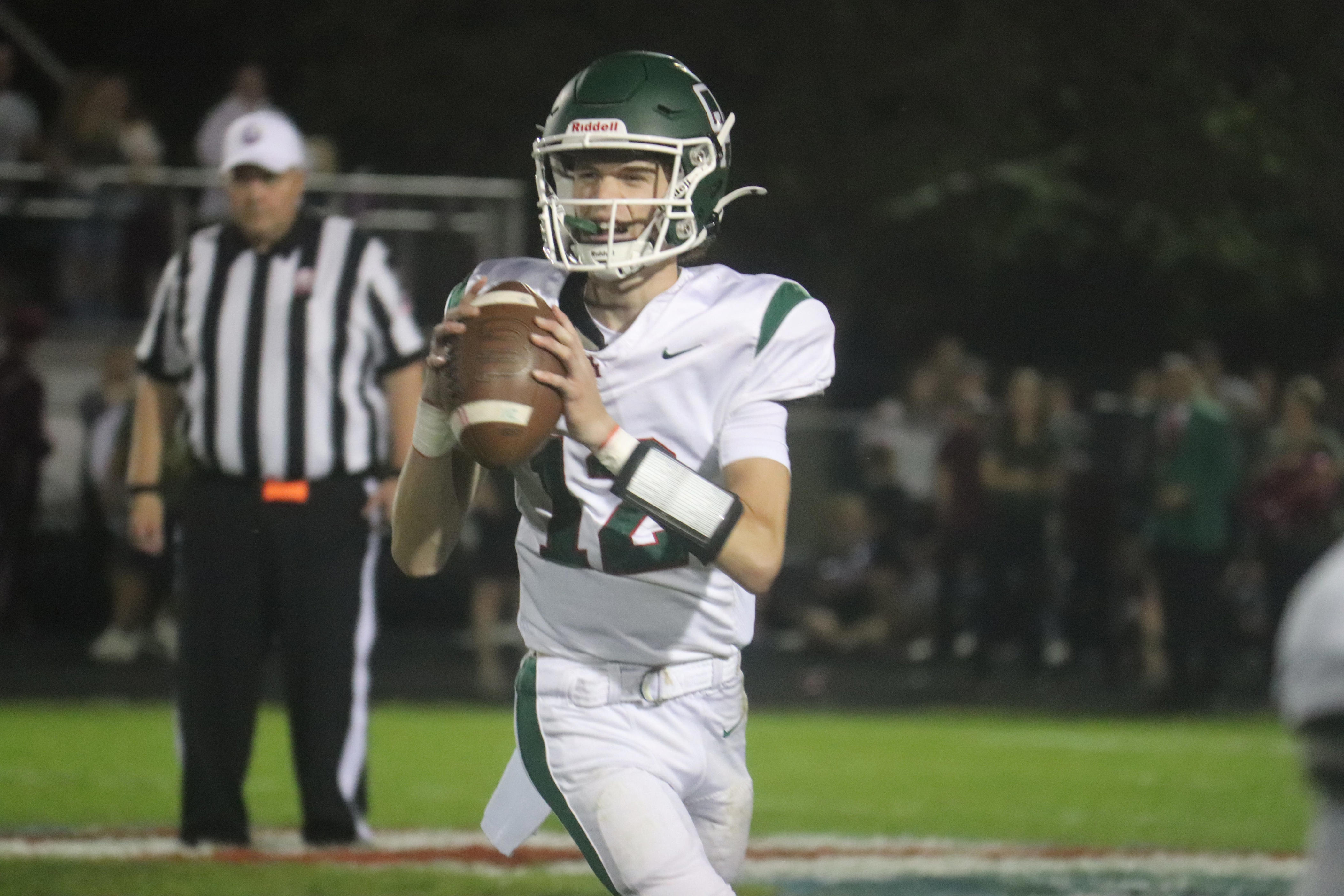 Oak Harbor's Breydan Porath might not throw football, but he'll always ...