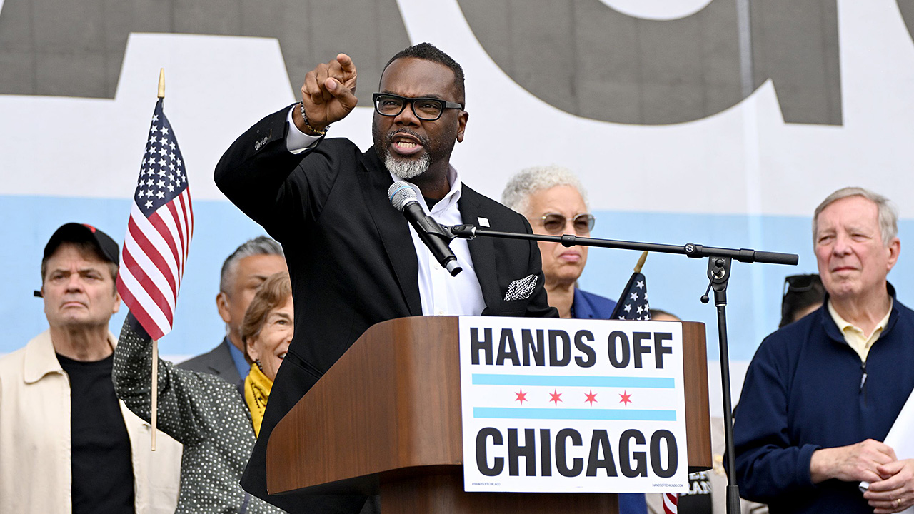 Chicago mayor proposes reviving tax that has businesses sounding the alarm