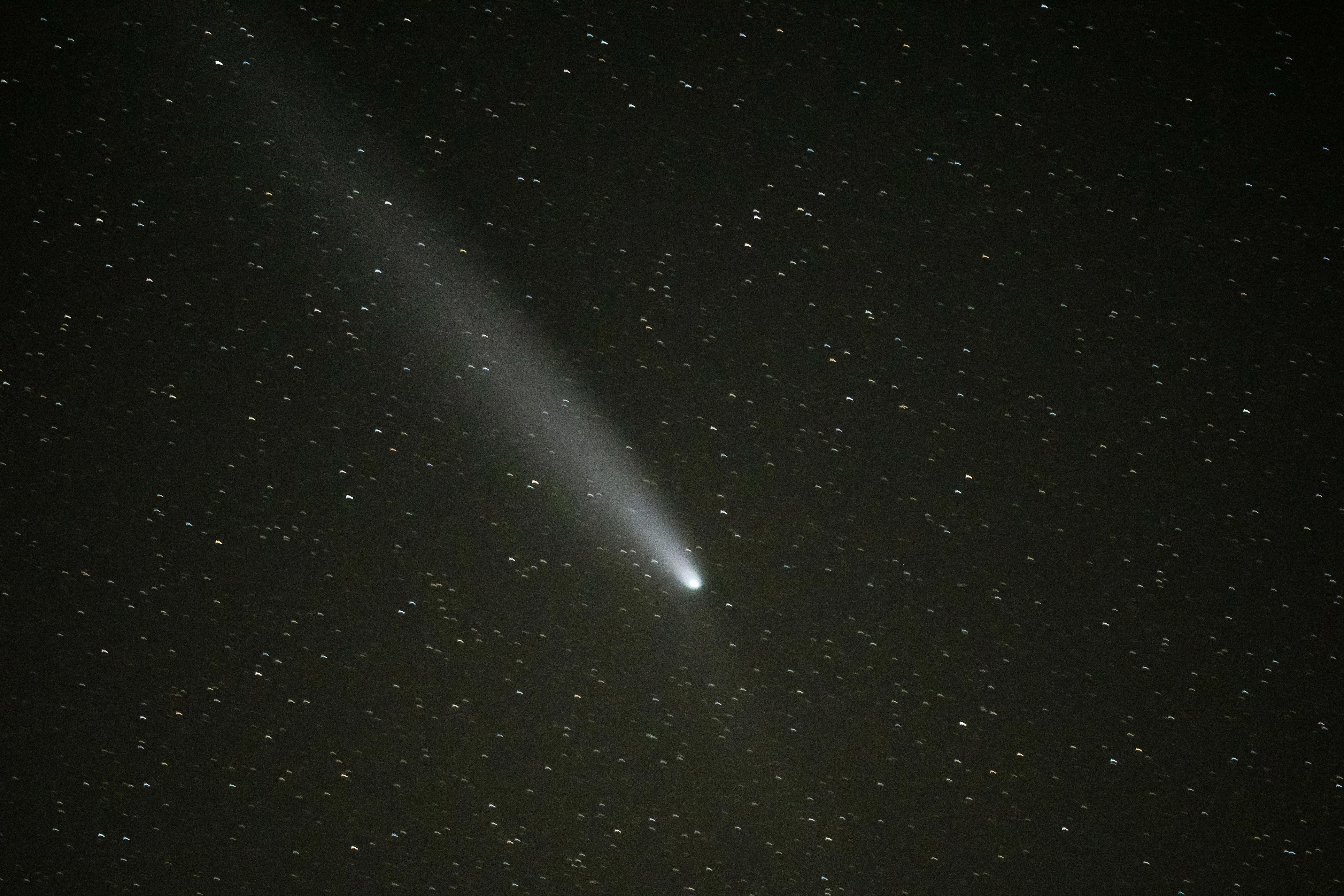 Rare double comet show dazzles California skies this week