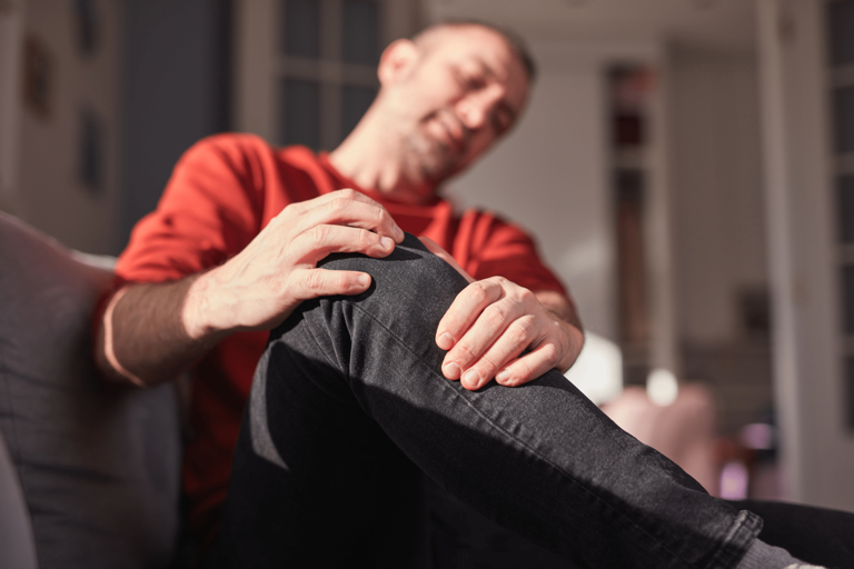 Can low testosterone cause joint pain?