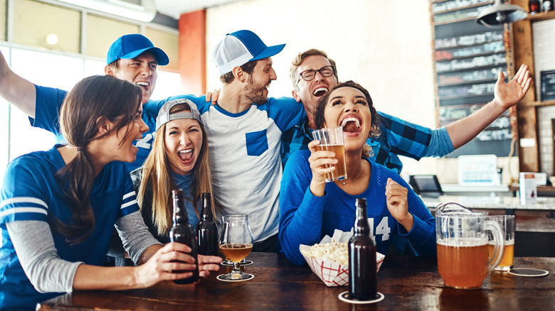 The 1990s Sports Bar Restaurant Chain That Defined Game Days