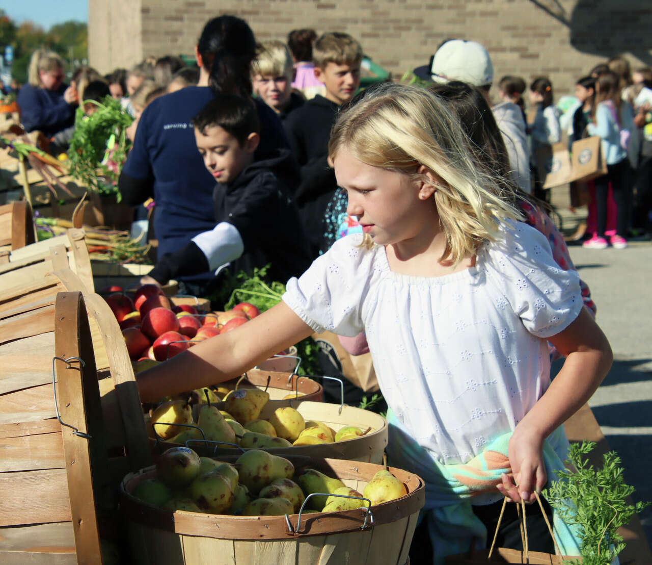 Photos: Freeland students explore healthy eating