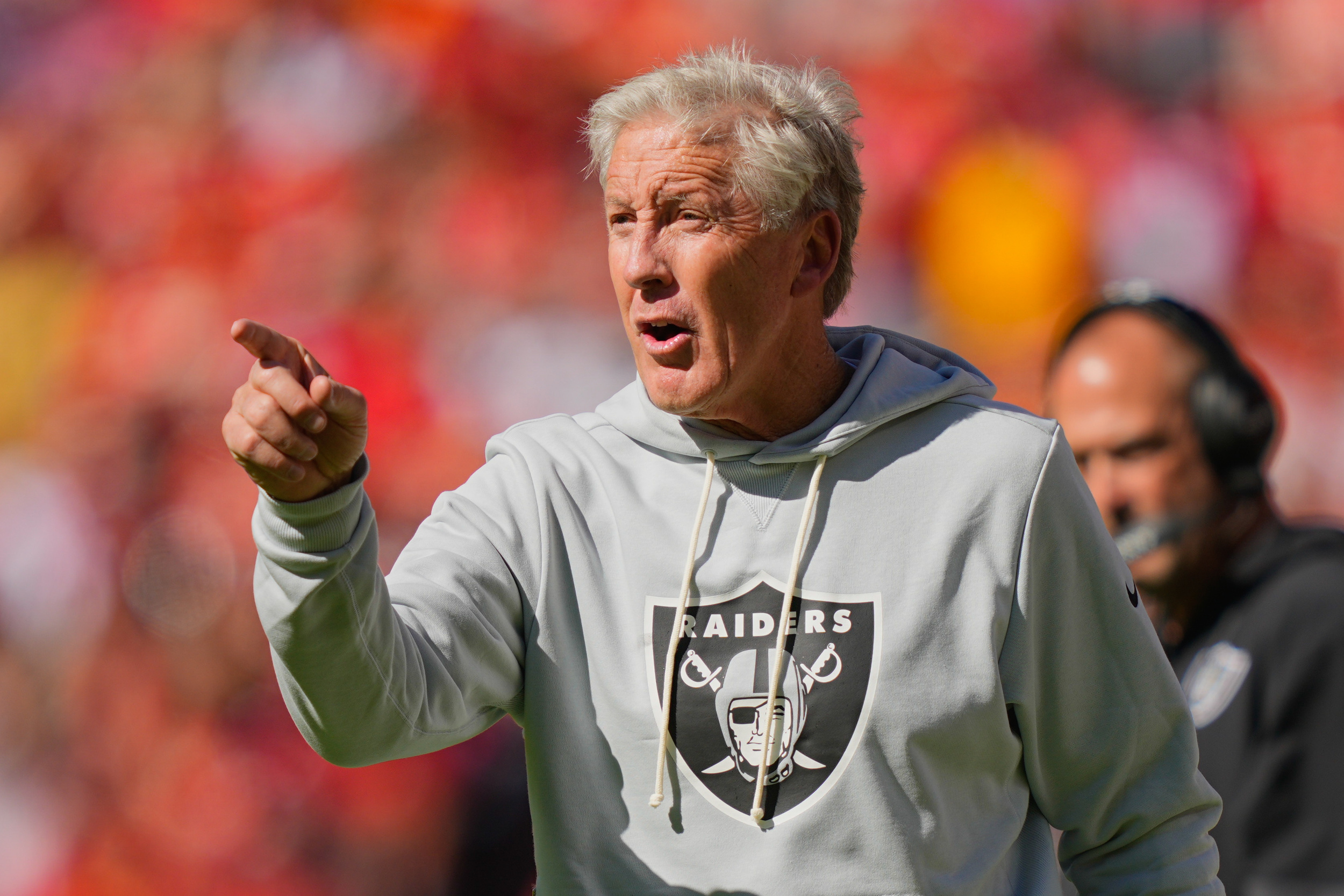 Raiders not considering major changes despite poor start