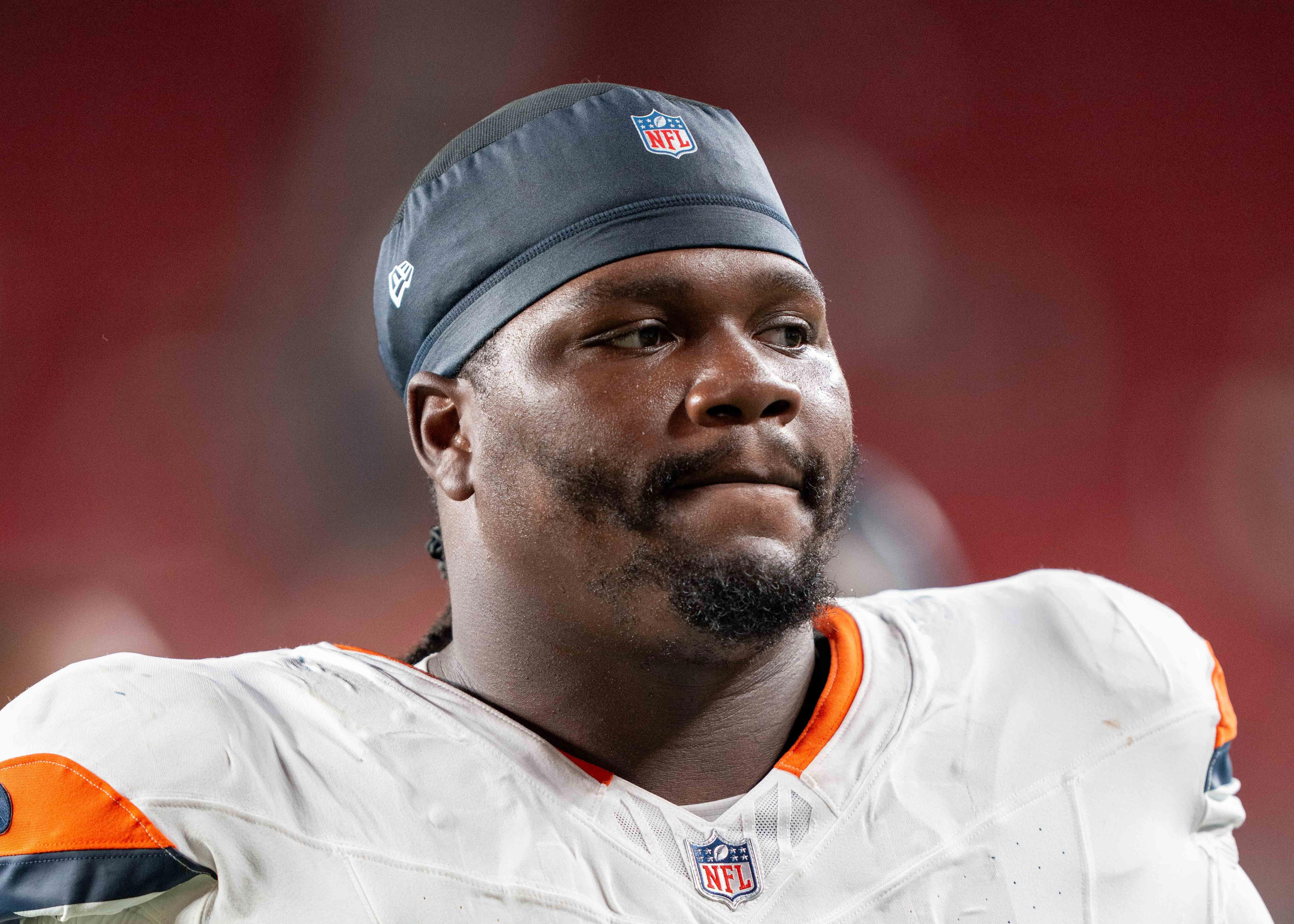 A familiar face returns: Broncos signing offensive lineman to practice ...