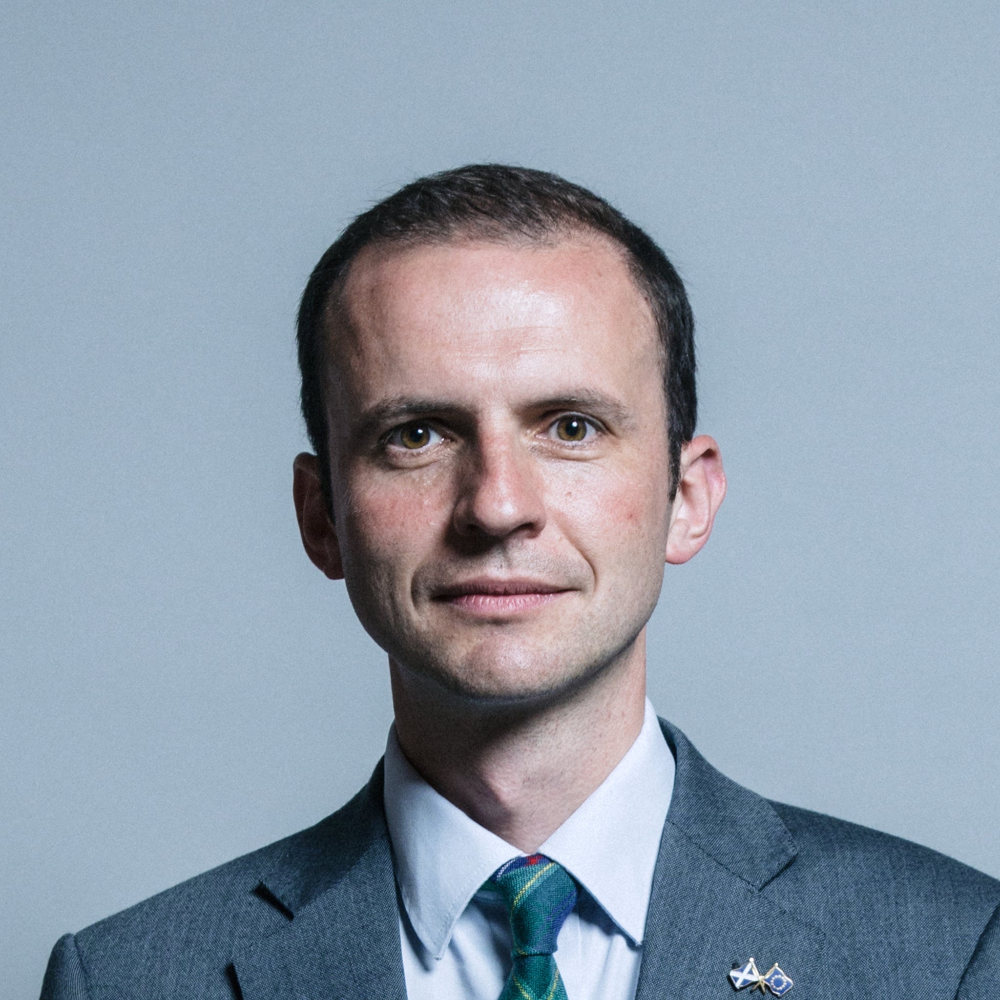 Prince Andrew latest: Andrew told to leave public life for ever after ...